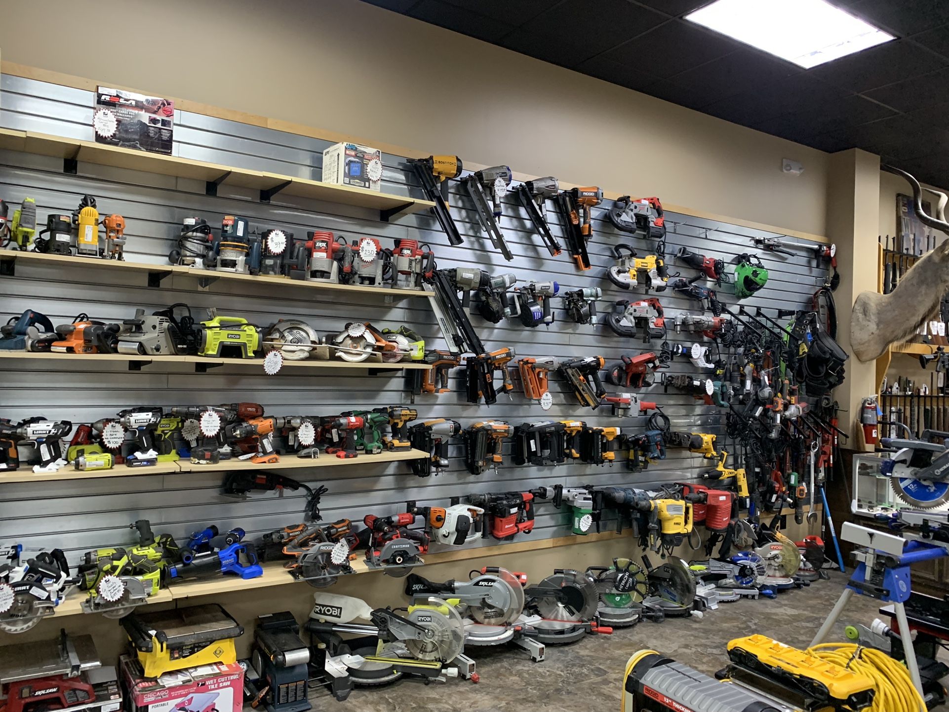 20% off Tools At Texas Pawn And Jewelry Leander,Tx for Sale in Liberty ...