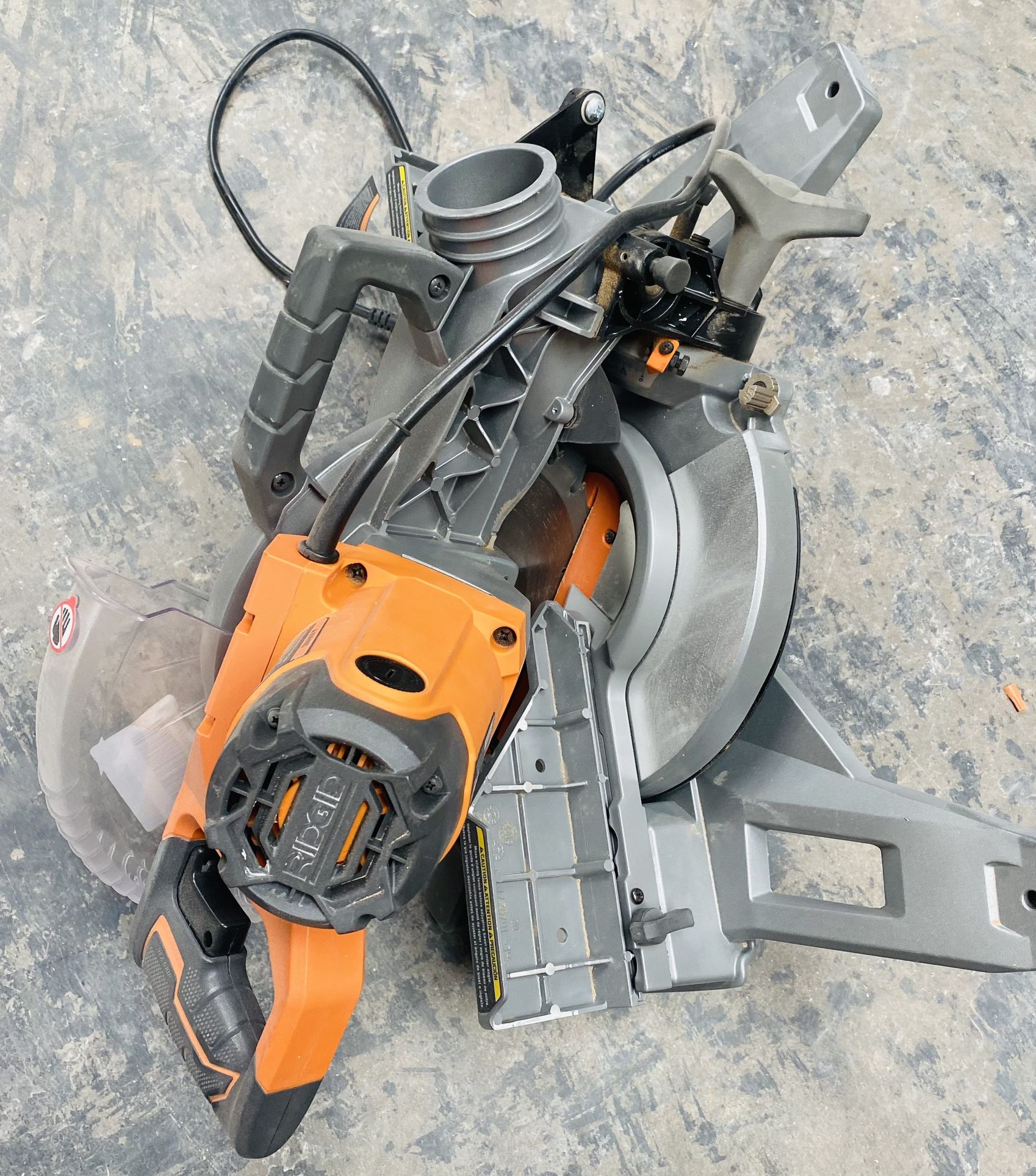 RIDGID R4113 15 Amp 10 in. Dual Miter Saw with LED Cut Line Indicator Tools