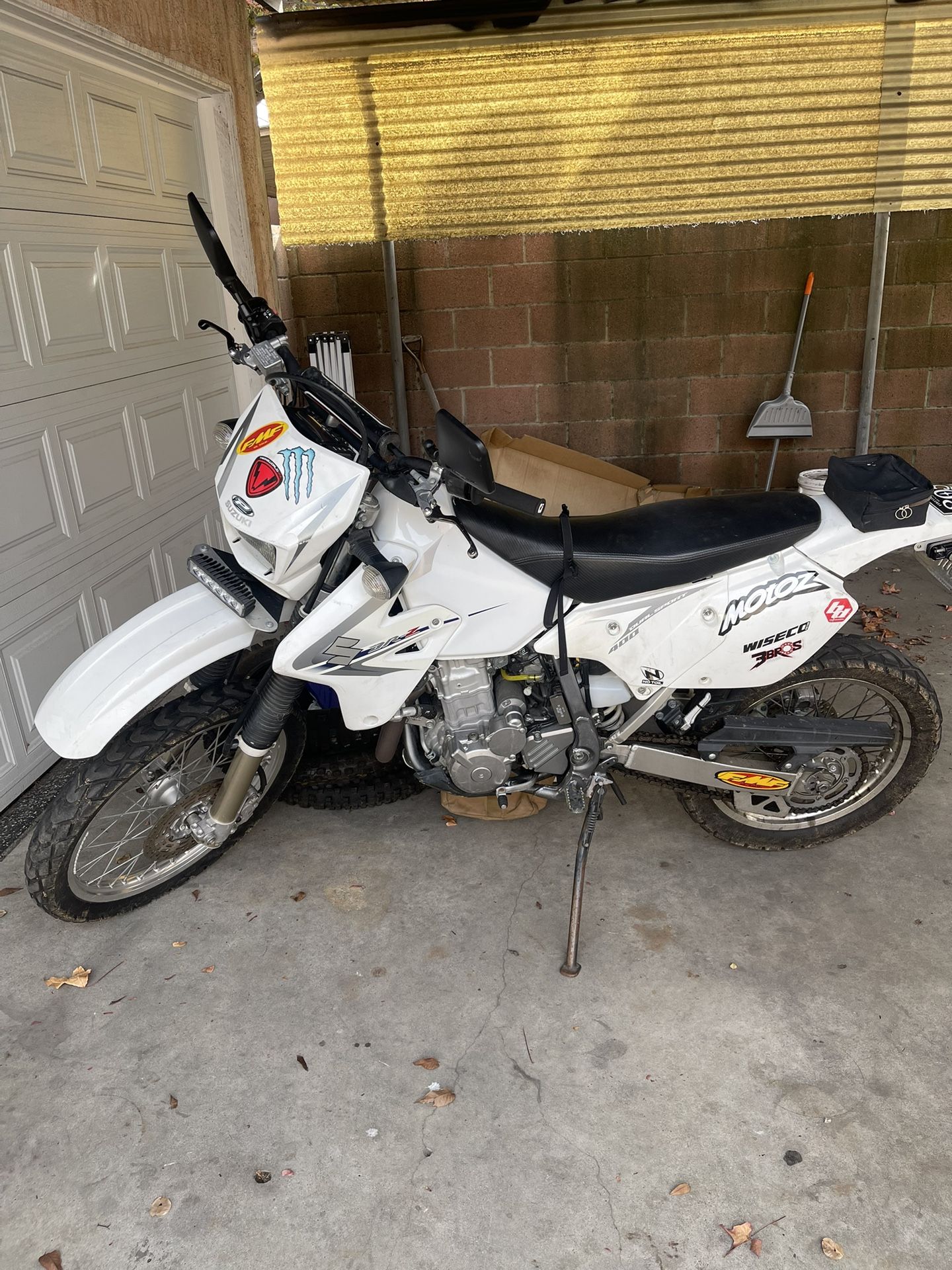 2009 suzuki DRZ400SM for Sale in Long Beach, CA - OfferUp