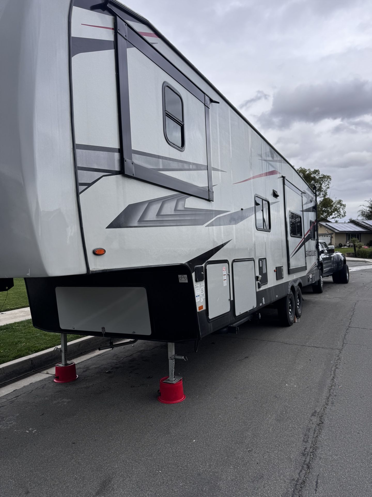 2020 Shockwave F33FWGDX for Sale in Chino Hills, CA - OfferUp