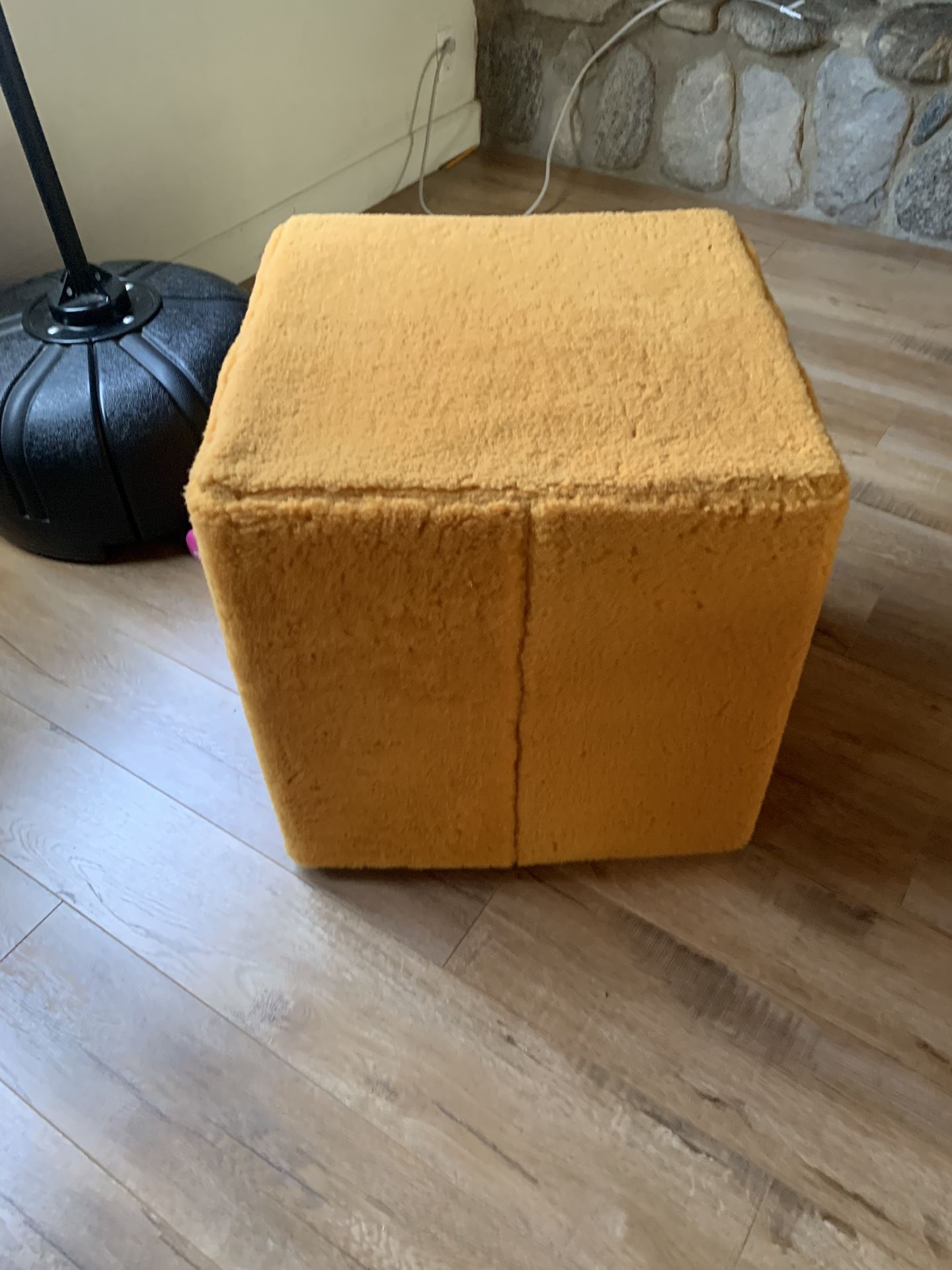 Pouf Foam Cubes for Sale in Glendale, CA - OfferUp