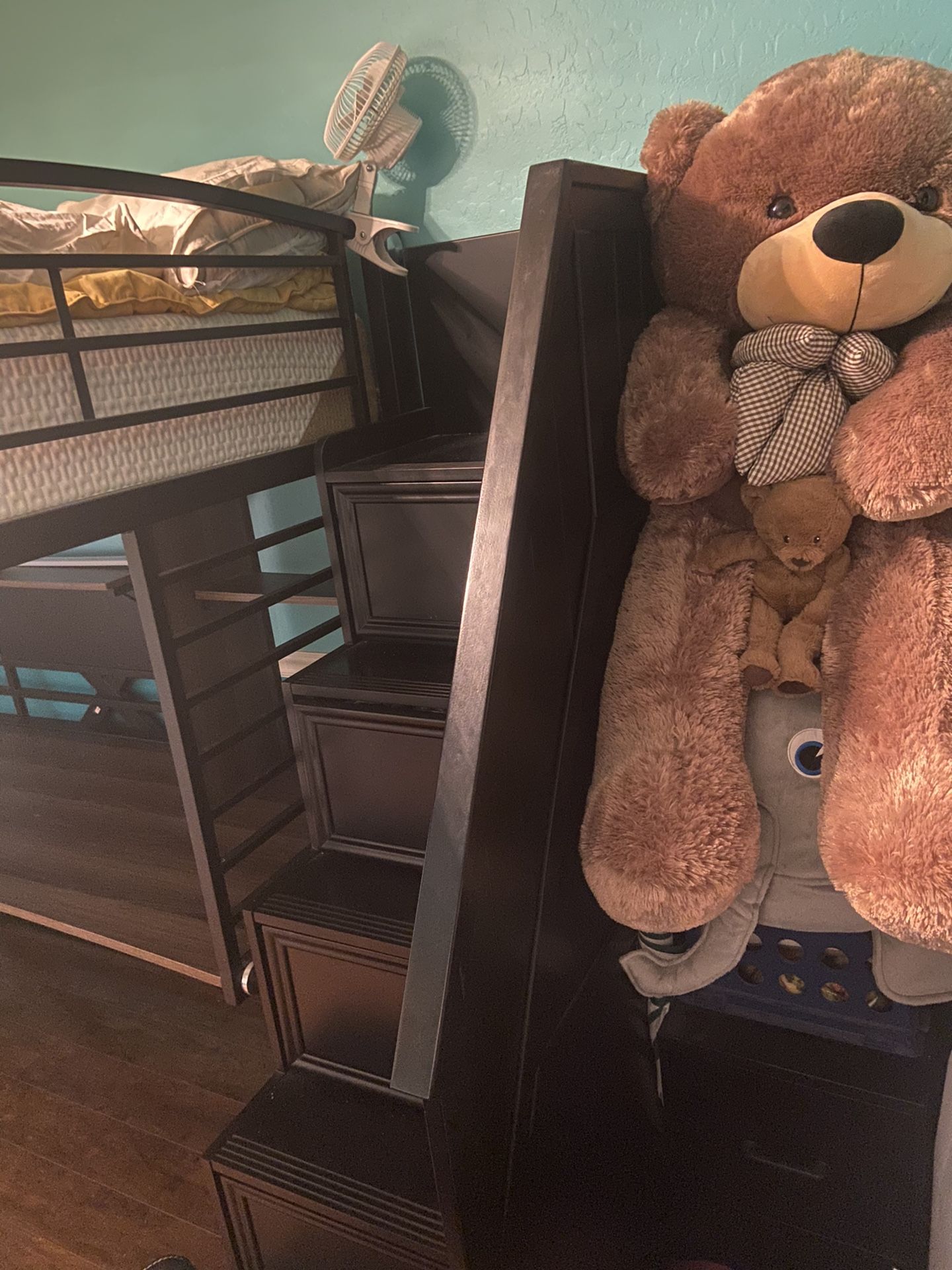 Loft bed workstation for Sale in Peoria, AZ - OfferUp