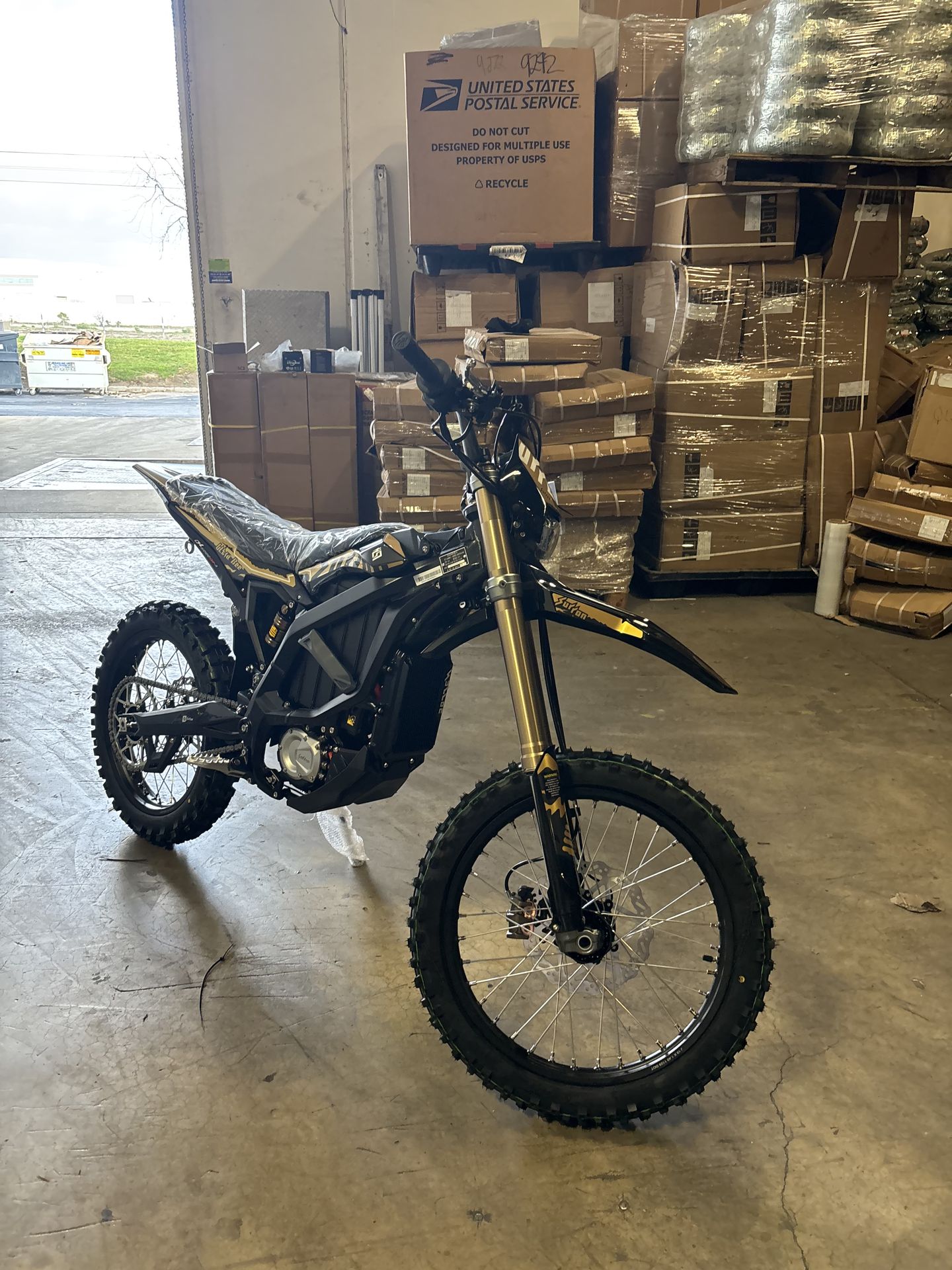 SURRON Ultra Bee 21KW 65 MPH With Blinkers Brake Lights Rider Pegs ...