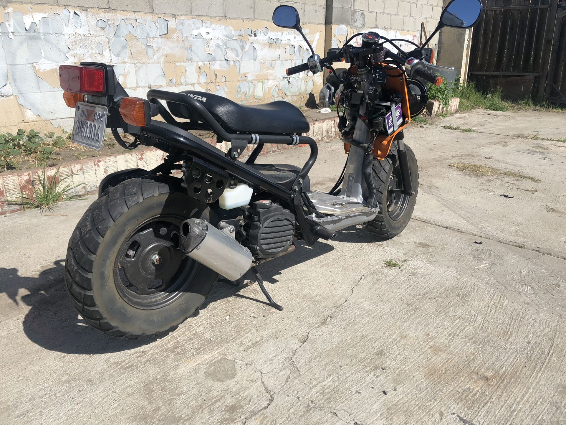 2011 Honda ruckus Ruckus 50cc for Sale in Long Beach, CA - OfferUp