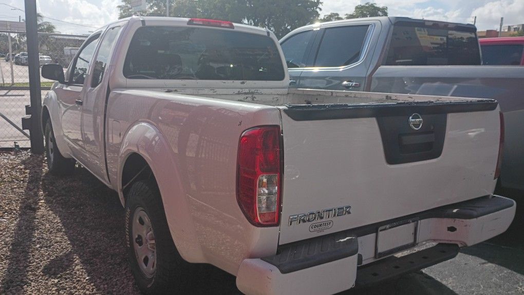 Pick Up truck Cash Deal $15k for Sale in Miami, FL - OfferUp