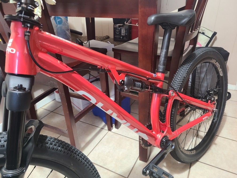 HARO THREAD SLOPE, MOUNTAIN BIKE, FULL SUSPENSION. for Sale in San ...
