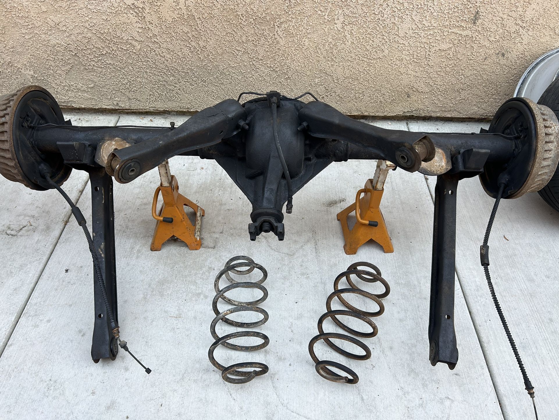 1967 10 Bolt Rear End for Sale in Oceanside, CA - OfferUp