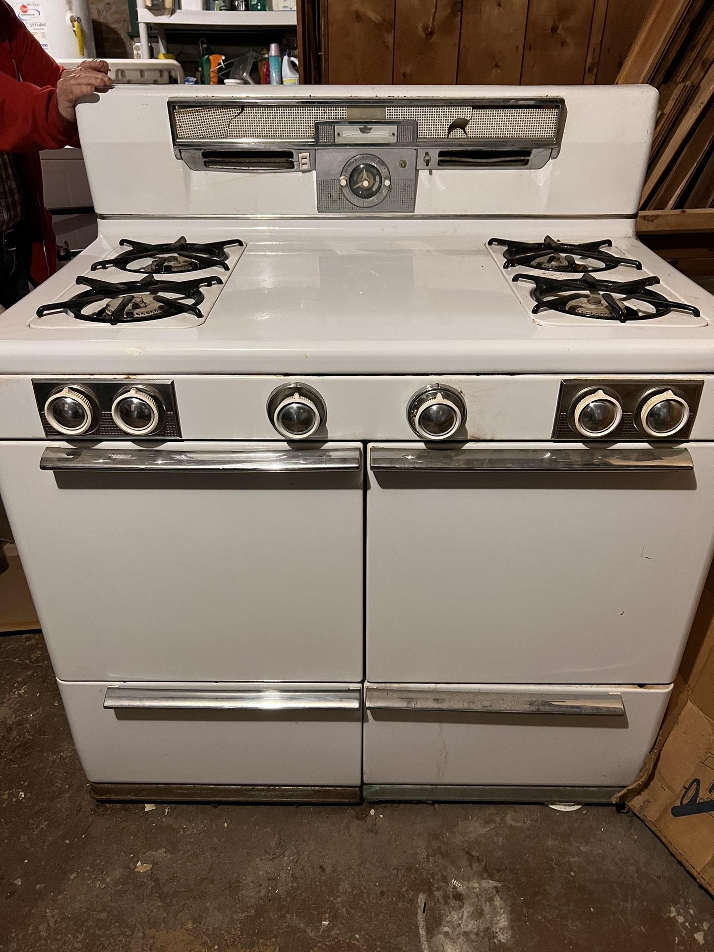 Chicago Crown Stove *Vintage* for Sale in Chicago, IL - OfferUp