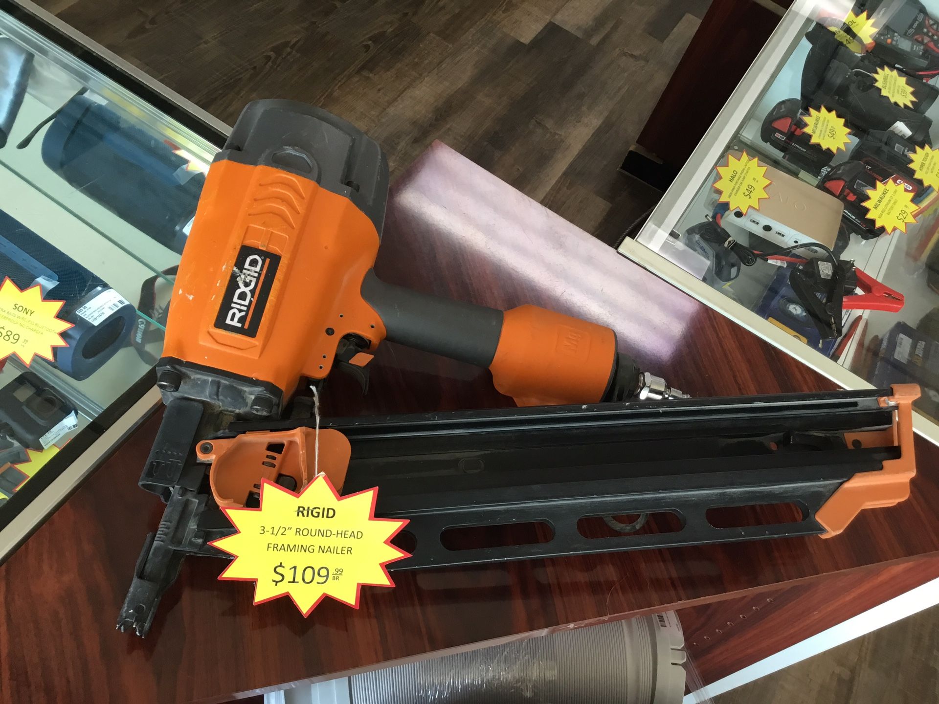 RIDGID R350RHA 3 1 2 ROUND HEAD FRAMING NAILER for Sale in Sacramento CA OfferUp
