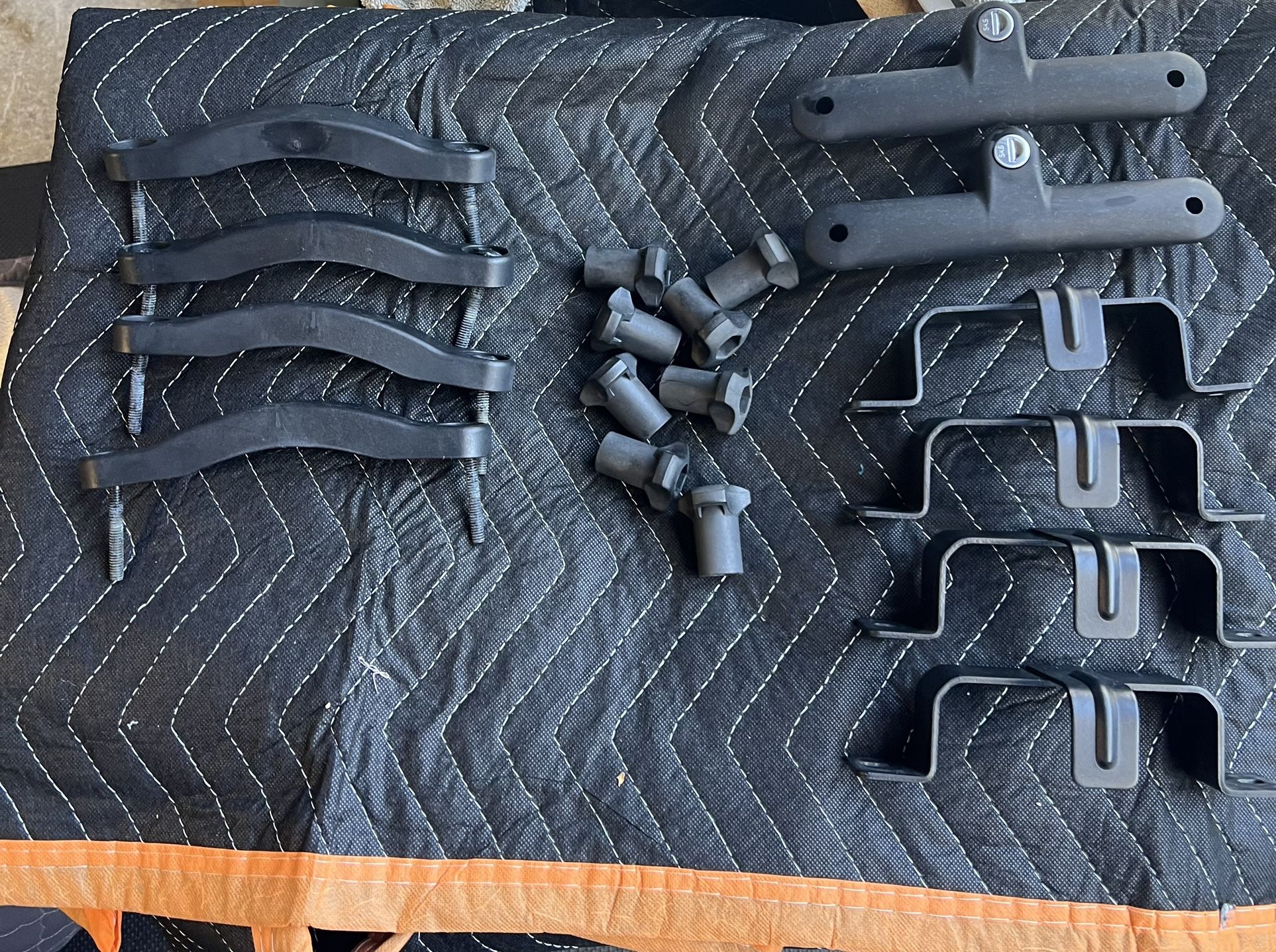 Yakima Mega Warrior Cargo Rack for Sale in Pleasanton, CA - OfferUp