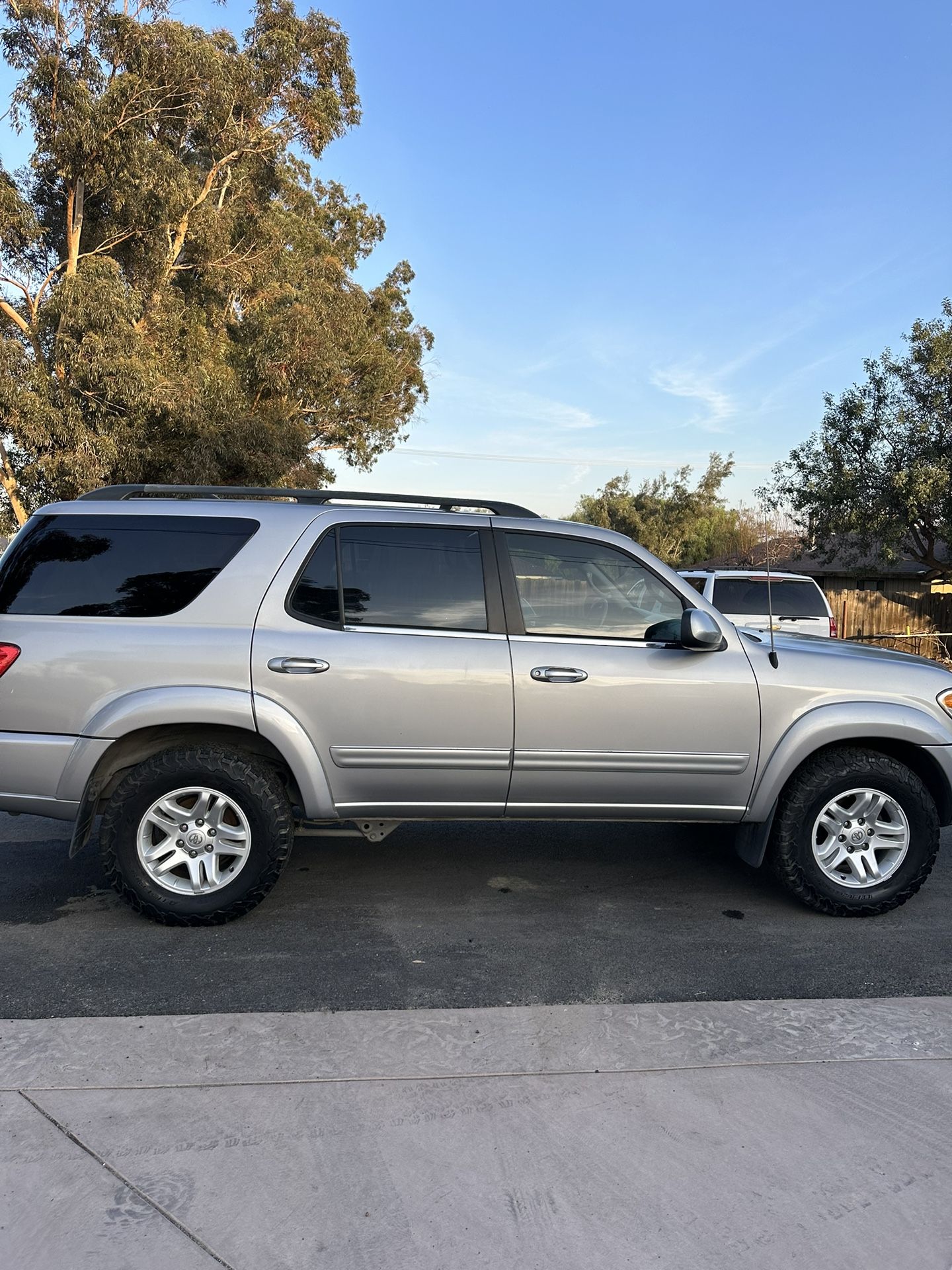 2003 Toyota Sequoia for Sale in Riverside, CA - OfferUp
