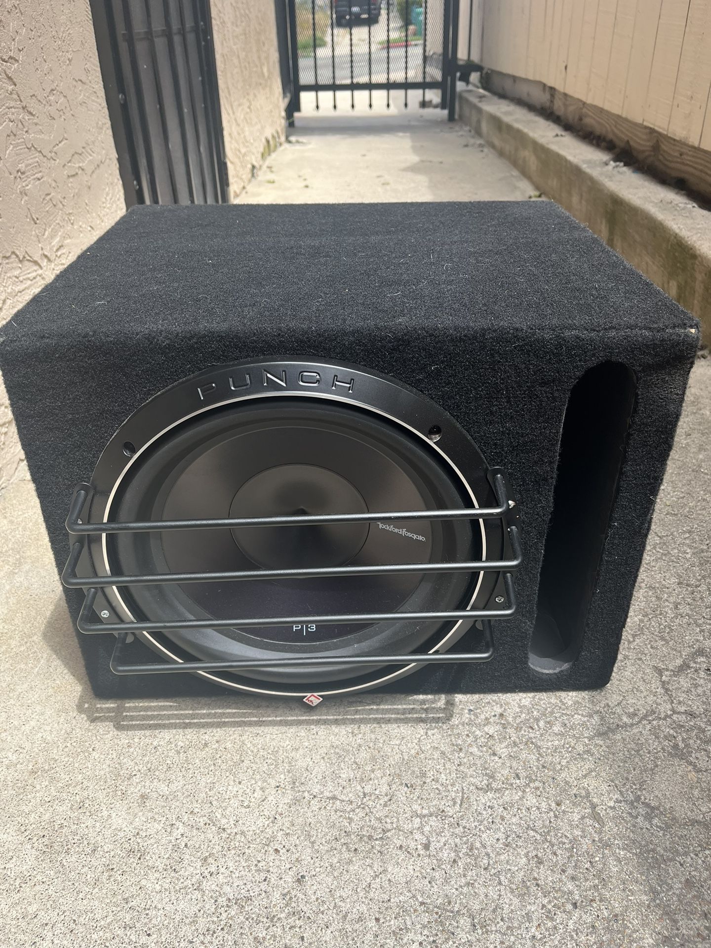 Rocksford Fosgate P3 Subwoofer With Ported Box And Grill for Sale in ...