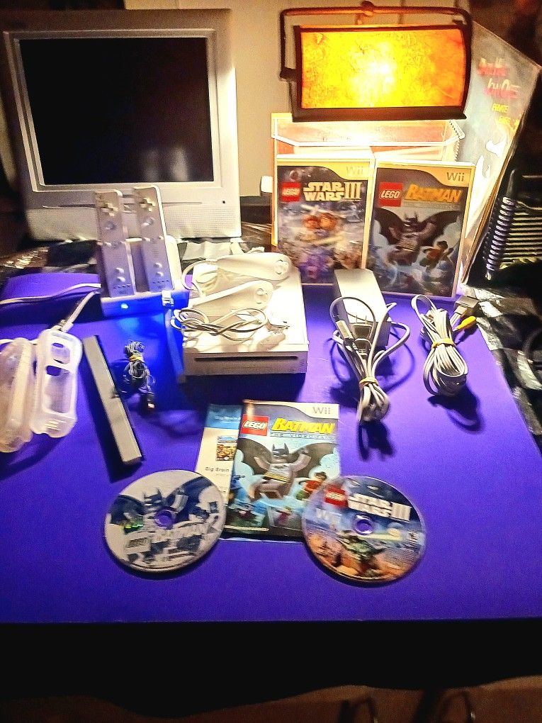 Nintendo, All Original Nintendo Wii / GameCube Compatible With Charging ...