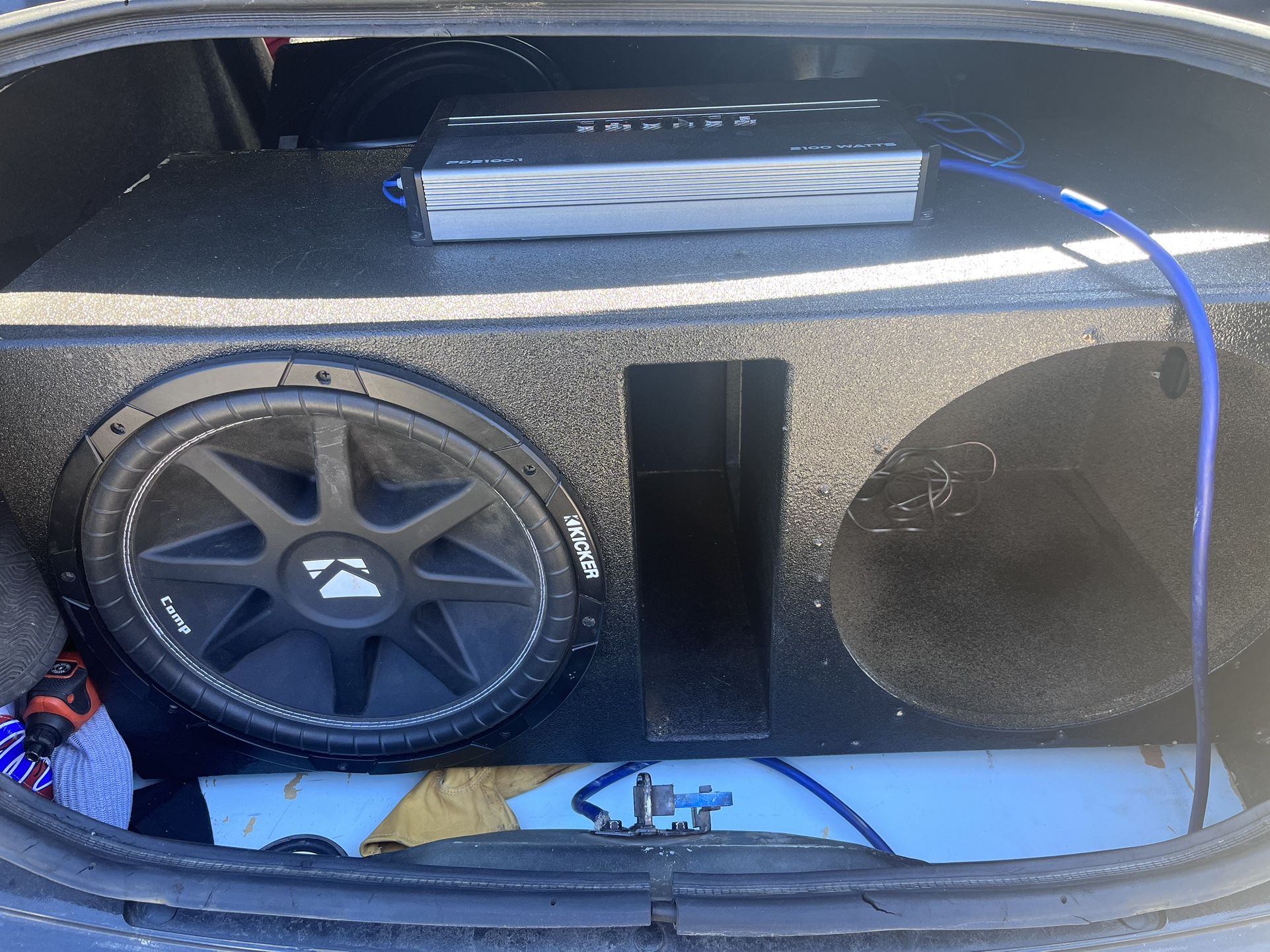 15” Kicker With Pro Box for Sale in Tulsa, OK - OfferUp