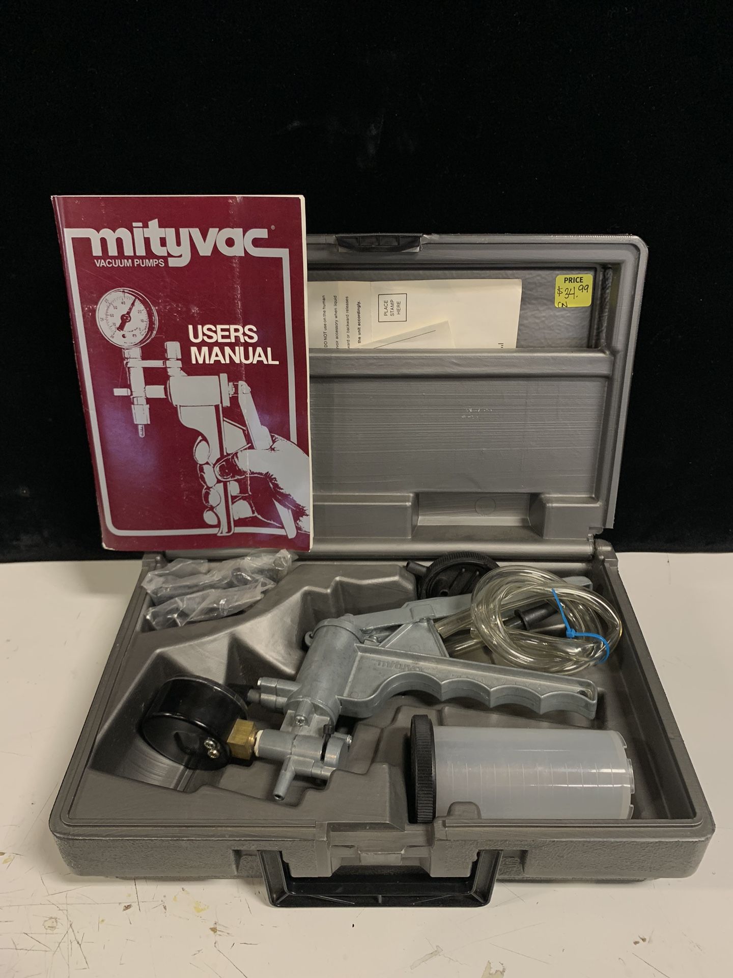 Silverline MityVac Vacuum Pump W/ Hard Case for Sale in Phillips Ranch ...