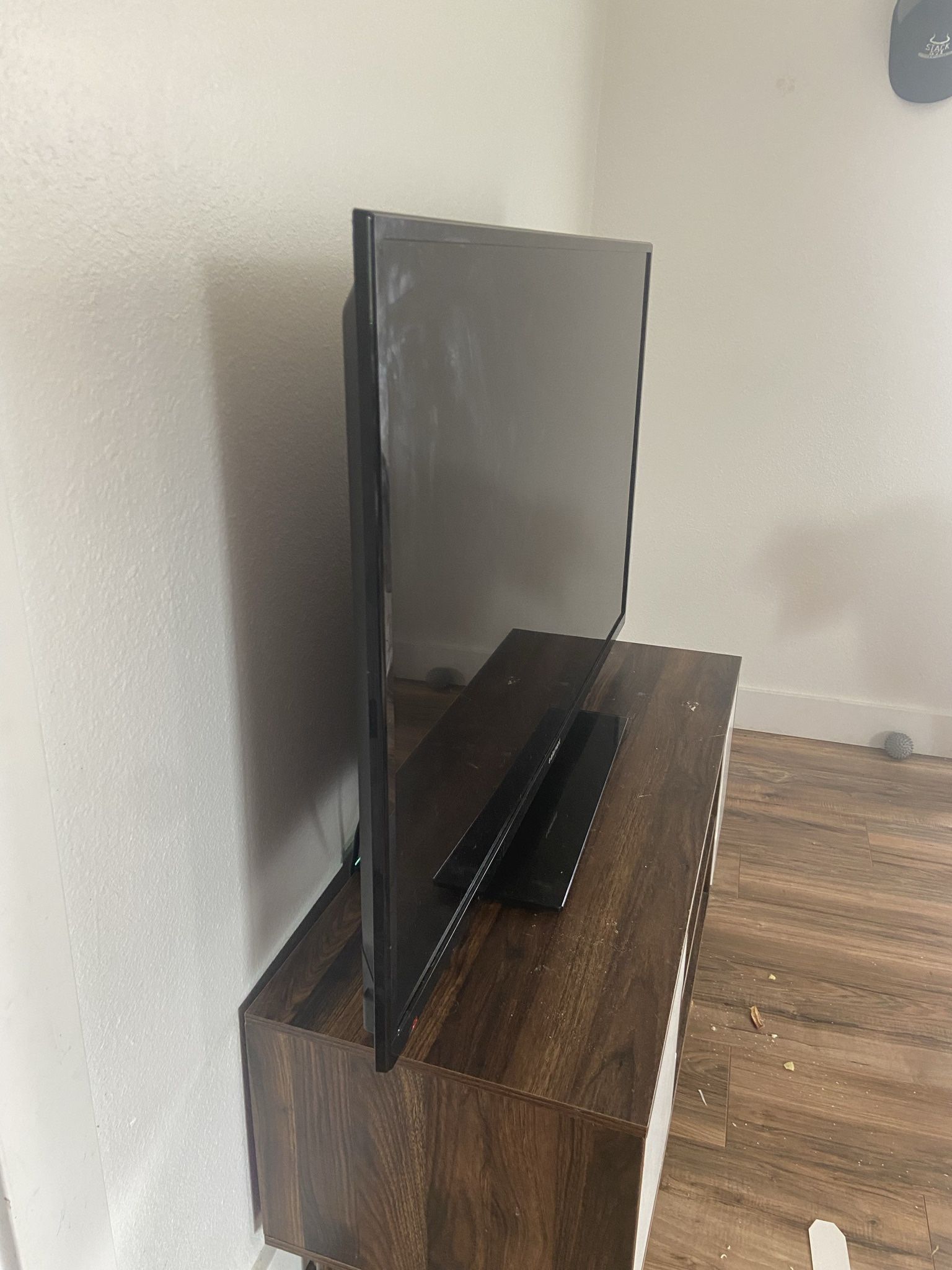 Element TV (Broken Screen) for Sale in Tacoma, WA - OfferUp