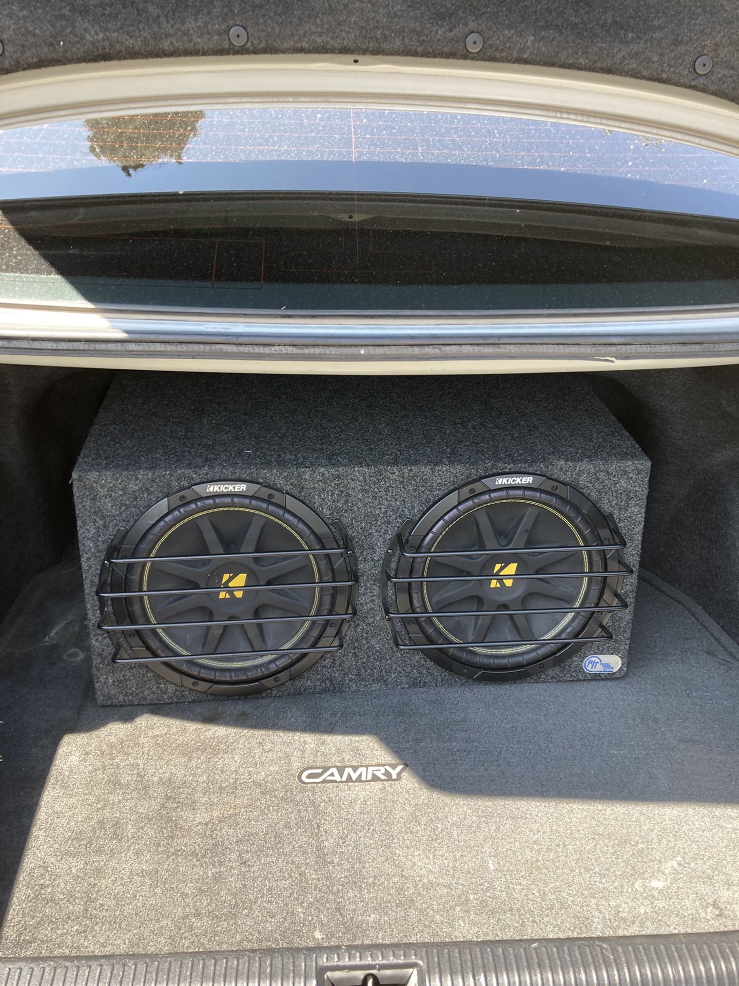 Two 12” Kicker Subwoofers With Box And 4 Way JL amplifier for Sale in ...