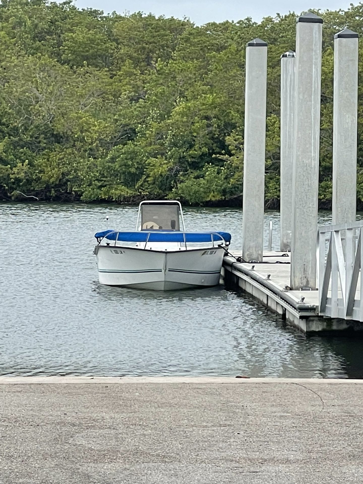 2000 Key largo 190 for Sale in Flamingo, FL - OfferUp