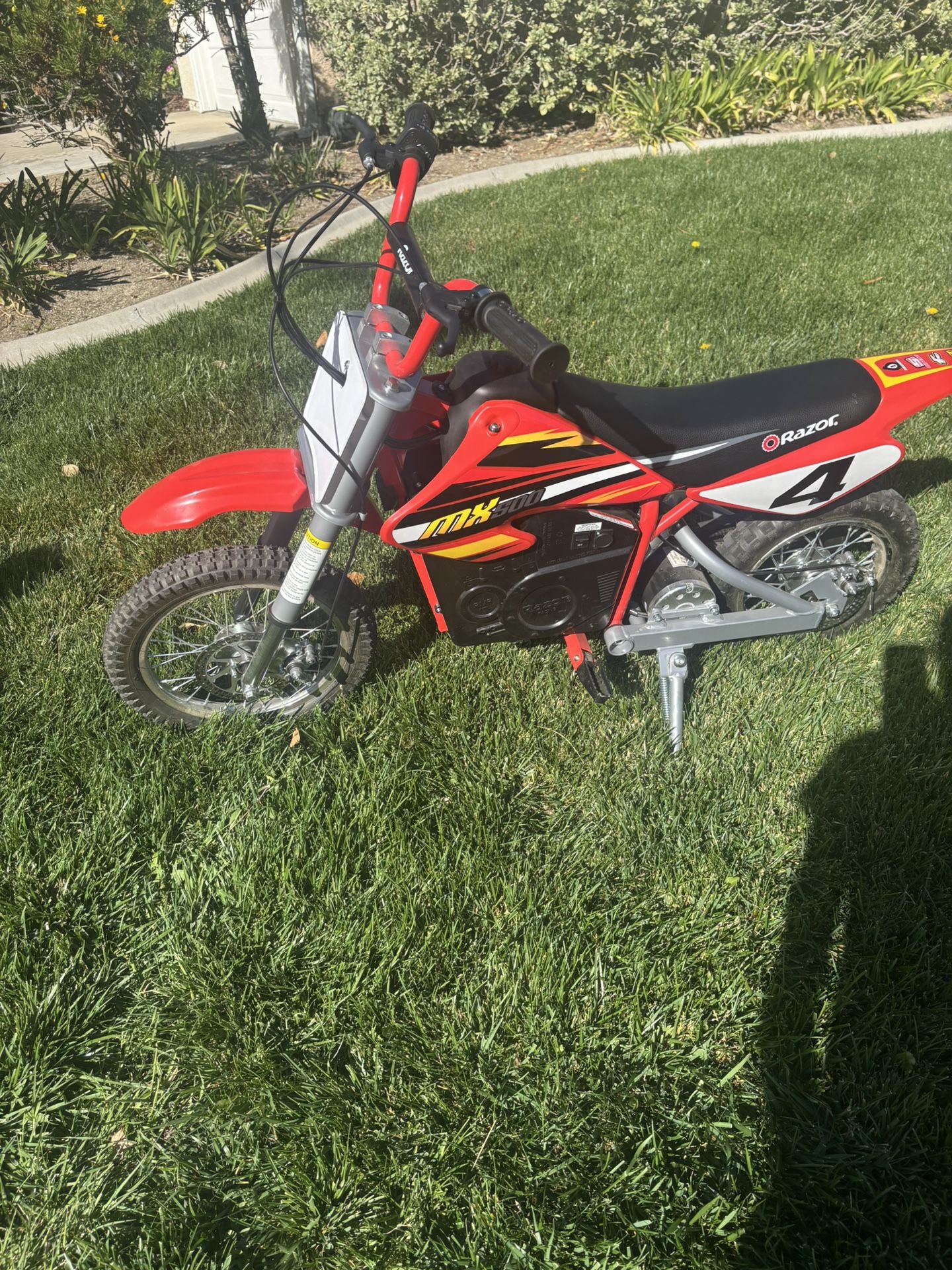 Razor Mx500 Dirt Bike for Sale in Temecula, CA - OfferUp