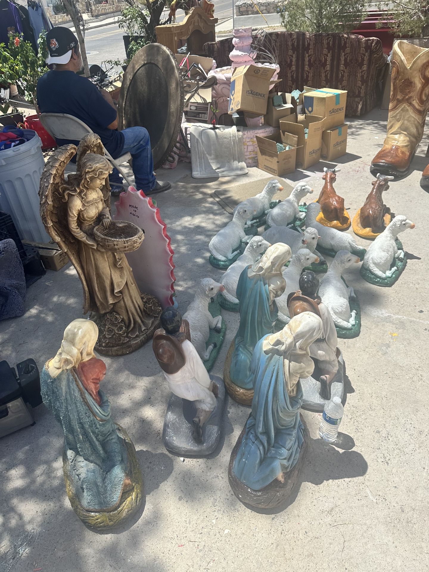 Ceramic Mexican Statues for Sale in El Paso, TX - OfferUp