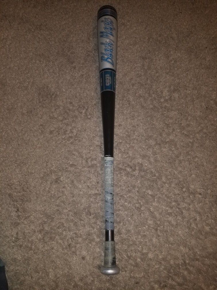 Baseball Bat Easton Black Magic CU31 for Sale in Queen Creek, AZ - OfferUp