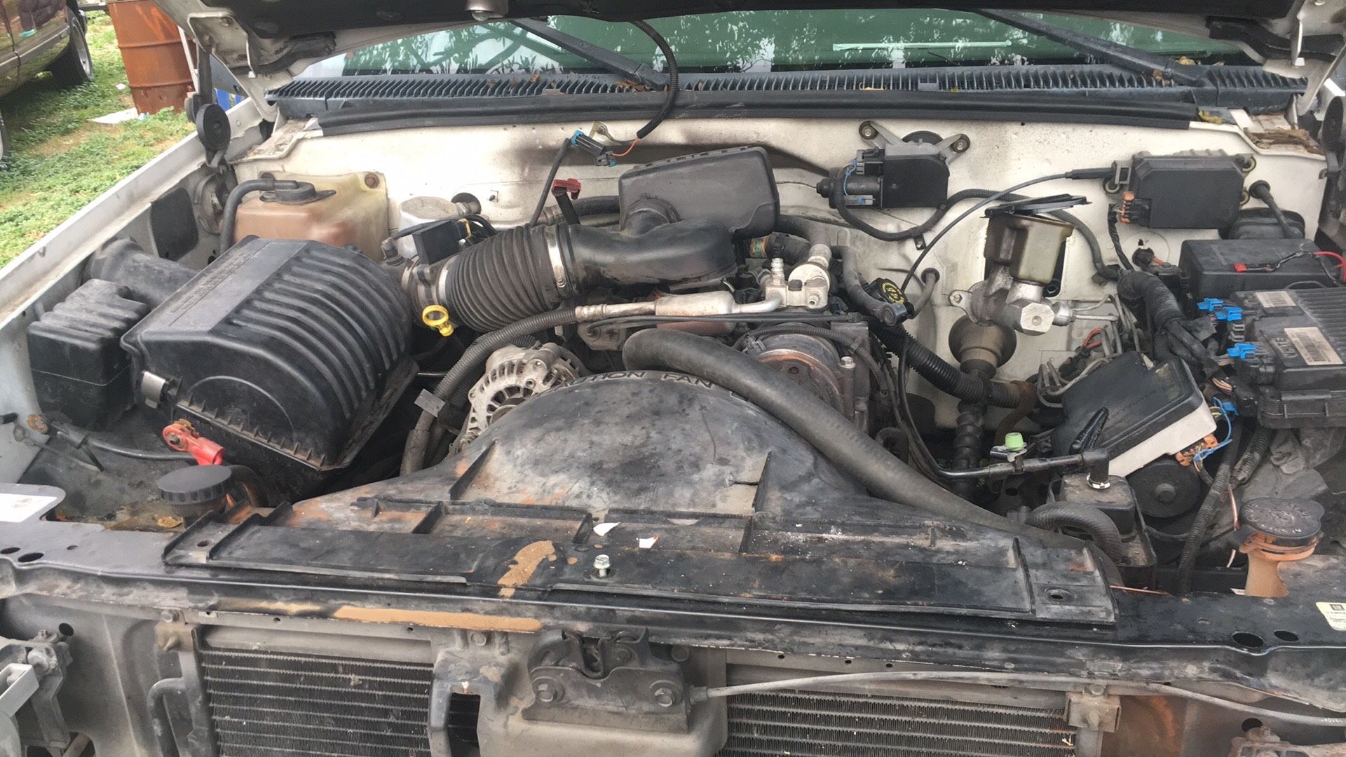 97 OBS Chevy FULL PART OUT!! for Sale in San Antonio, TX - OfferUp