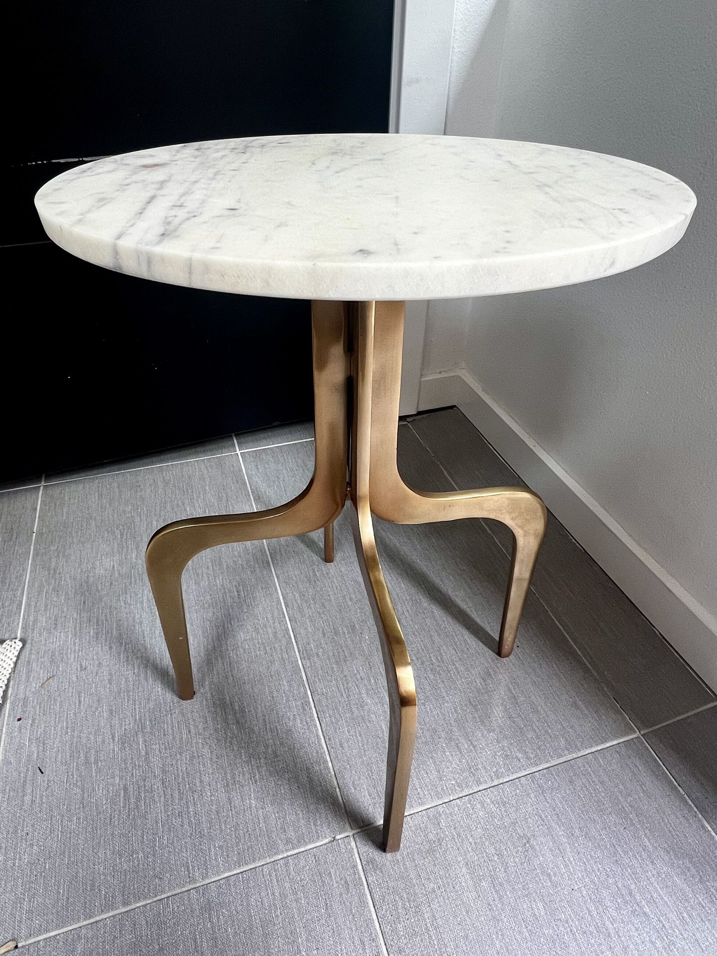 CB2 dorset marble side table for Sale in Seattle, WA - OfferUp