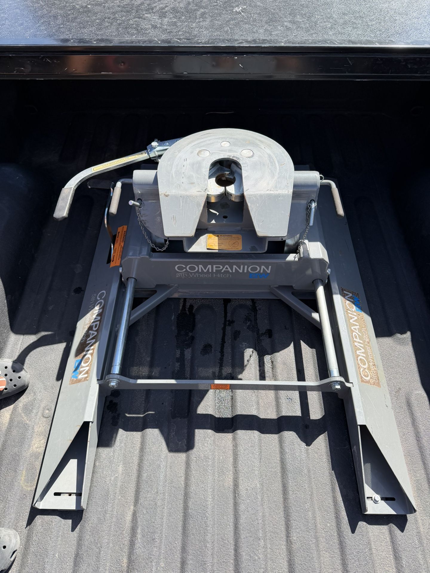 Slider Hitch Fifth Wheel - B&W for Sale in Phoenix, AZ - OfferUp