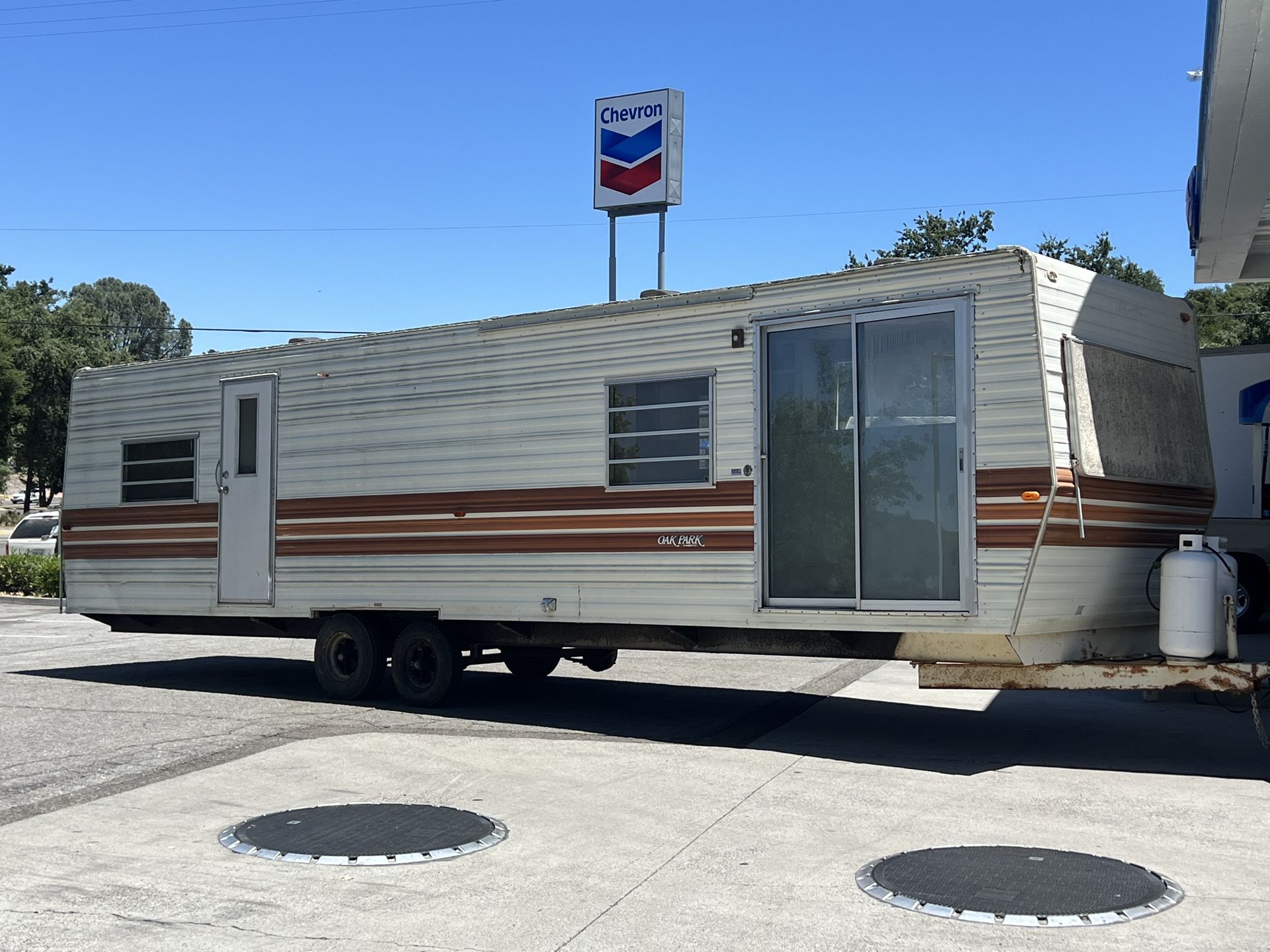 Park Model 36’ 2 Fold Outs Fair Conditions Ready To Use for Sale in ...