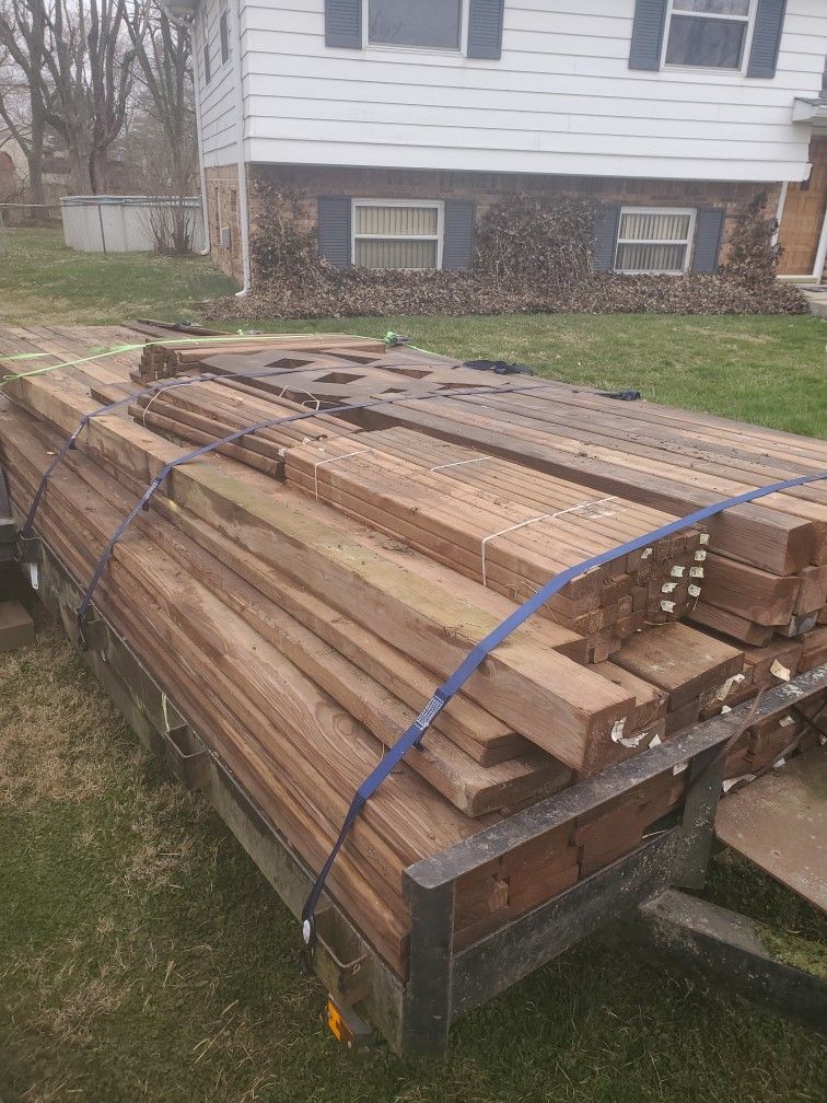 Cedar Tone 20x24 Deck for Sale in Beech Grove, IN - OfferUp