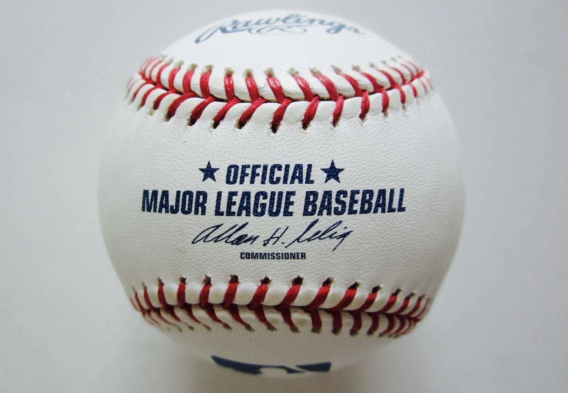 Carlos Lee autographed MLB baseball. Excellent condition. Great shape ...