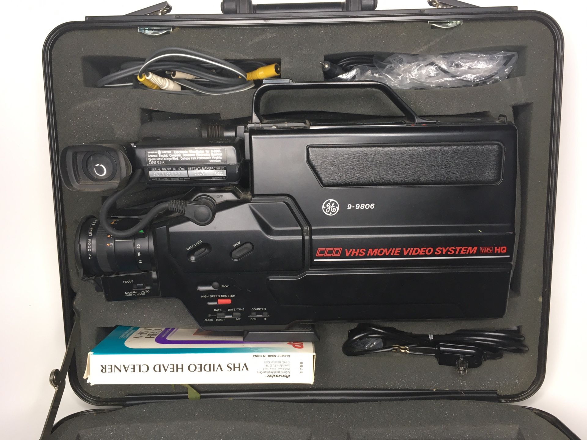 Vintage GE VHS camcorder, Video Camera with Case for Sale in Burleson ...