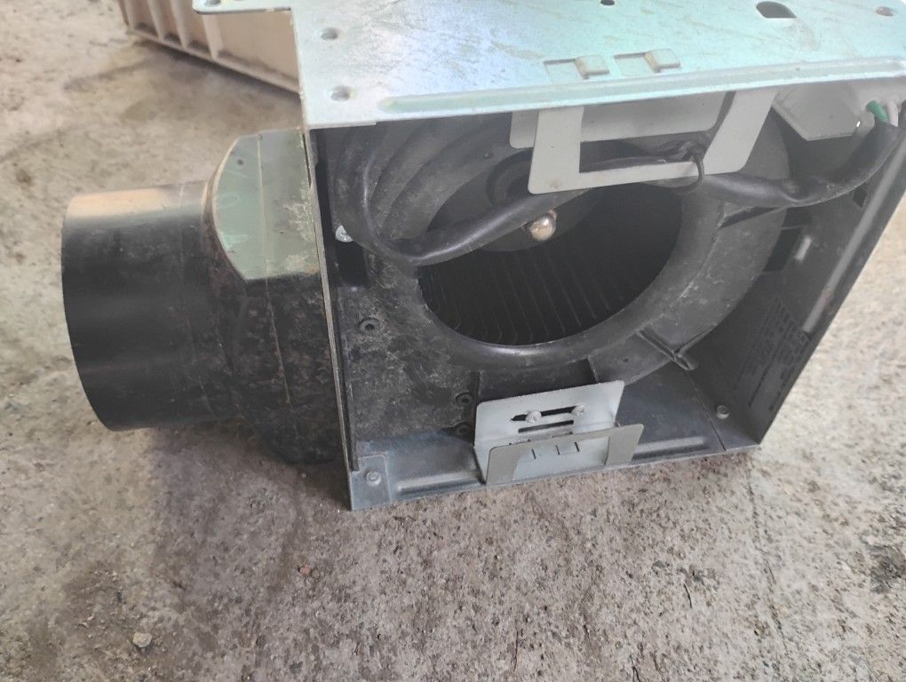 Fan for Sale in Buena Park, CA - OfferUp