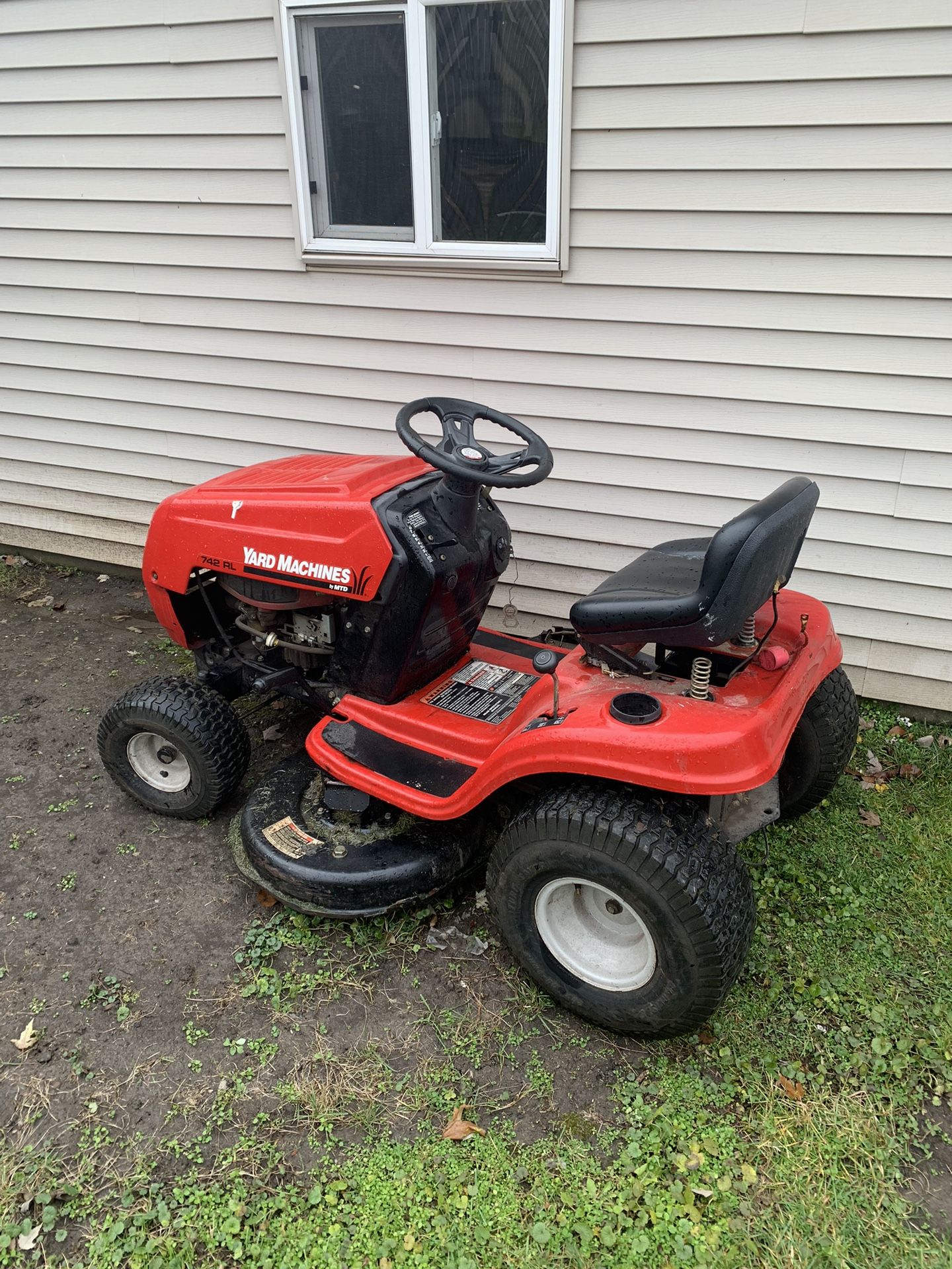 MTD lawn Tractor for Sale in Homer Glen, IL - OfferUp