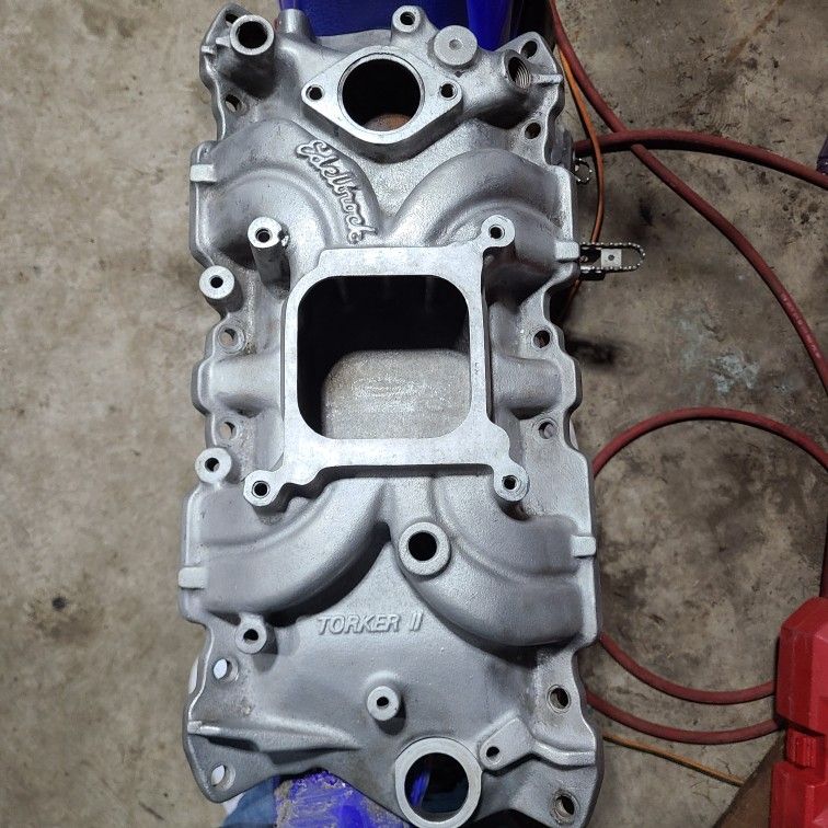 Edelbrock Torker ll Performance Intake Manifold For Chevy Smallblock ...