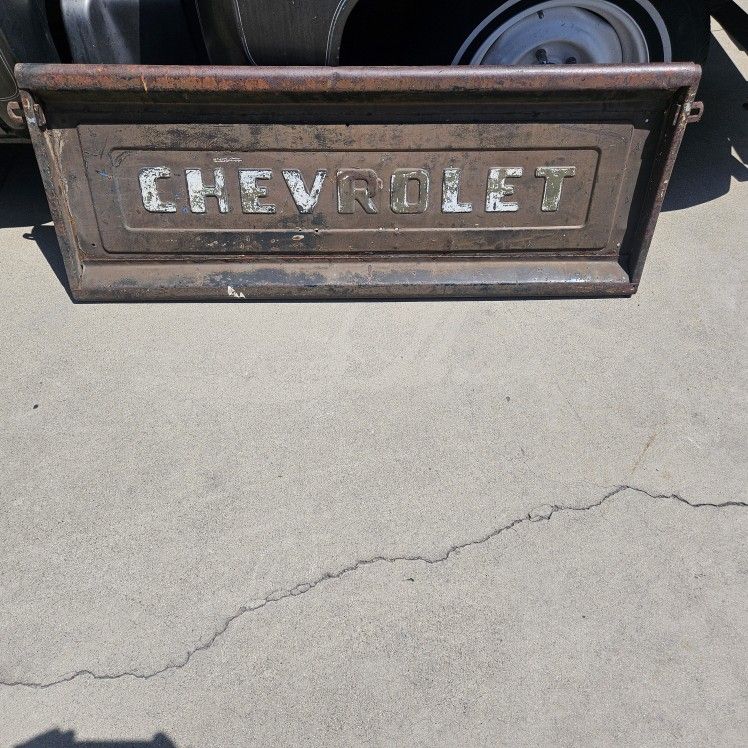 Chevy Tailgate for Sale in Ontario, CA - OfferUp