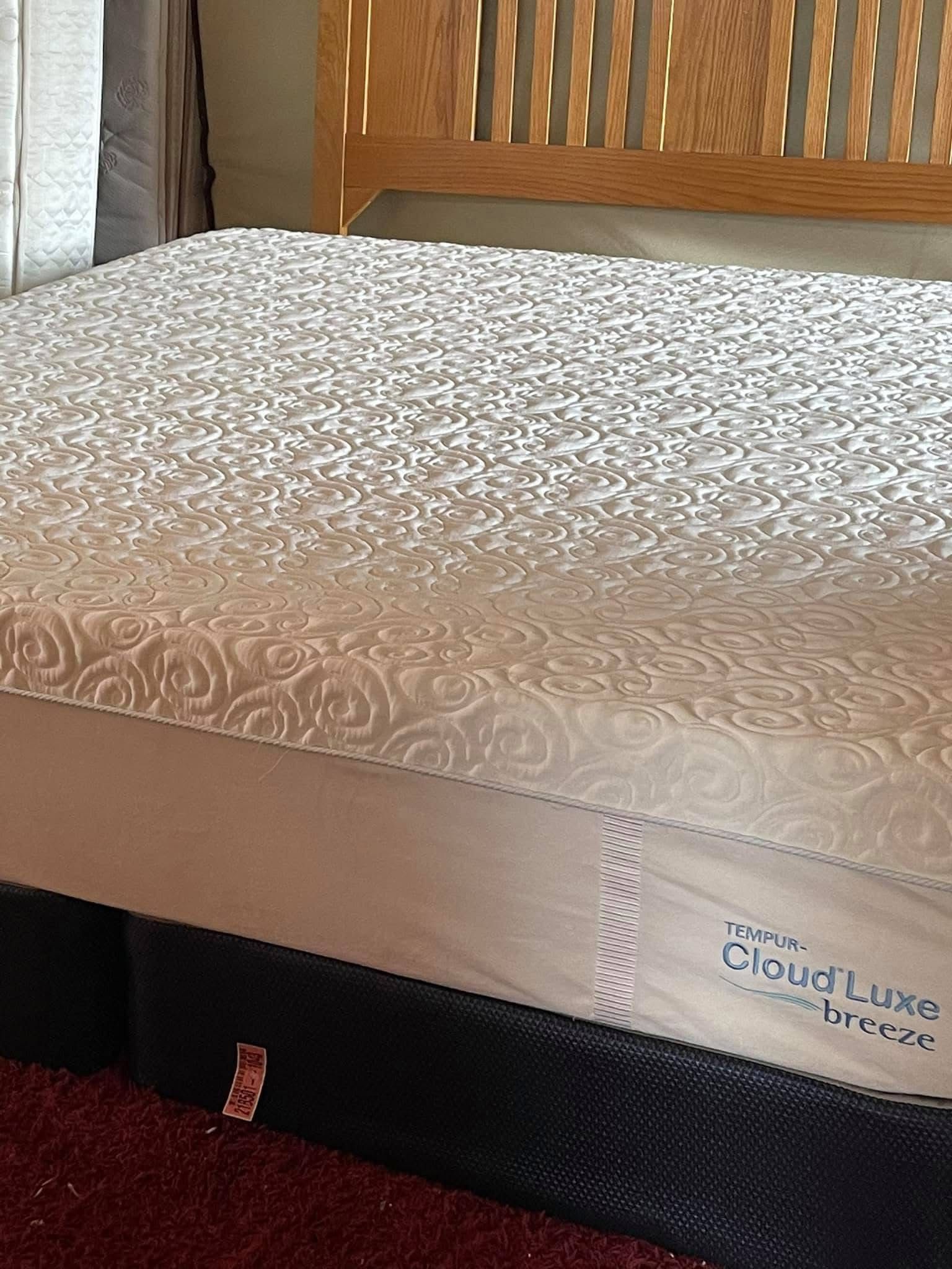 USED KING SIZE TEMPER PEDIC MEMORY FOAM COOL GEL MATTRESS ONLY for Sale ...
