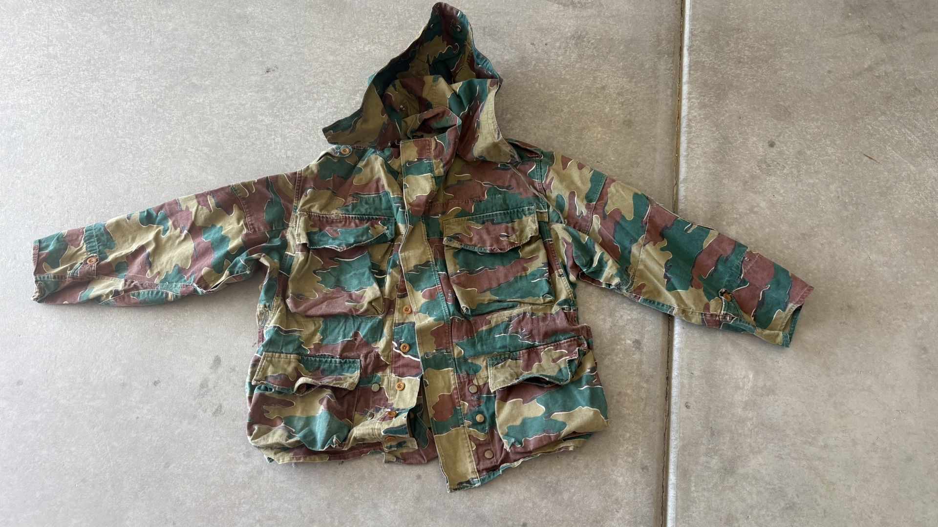 Belgian Army Paratrooper Smock Size L- XL for Sale in Redlands, CA ...