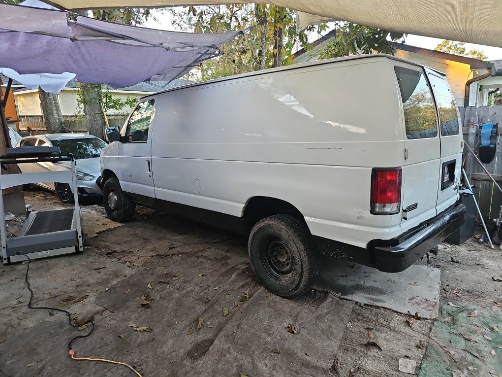 2002 Ford Van for Sale in Houston, TX - OfferUp