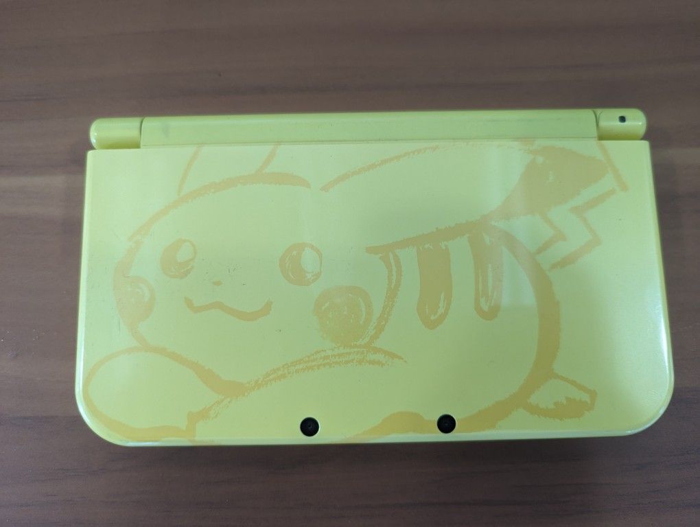 New 3ds XL Pikachu Edition (US) for Sale in Santa Monica, CA - OfferUp