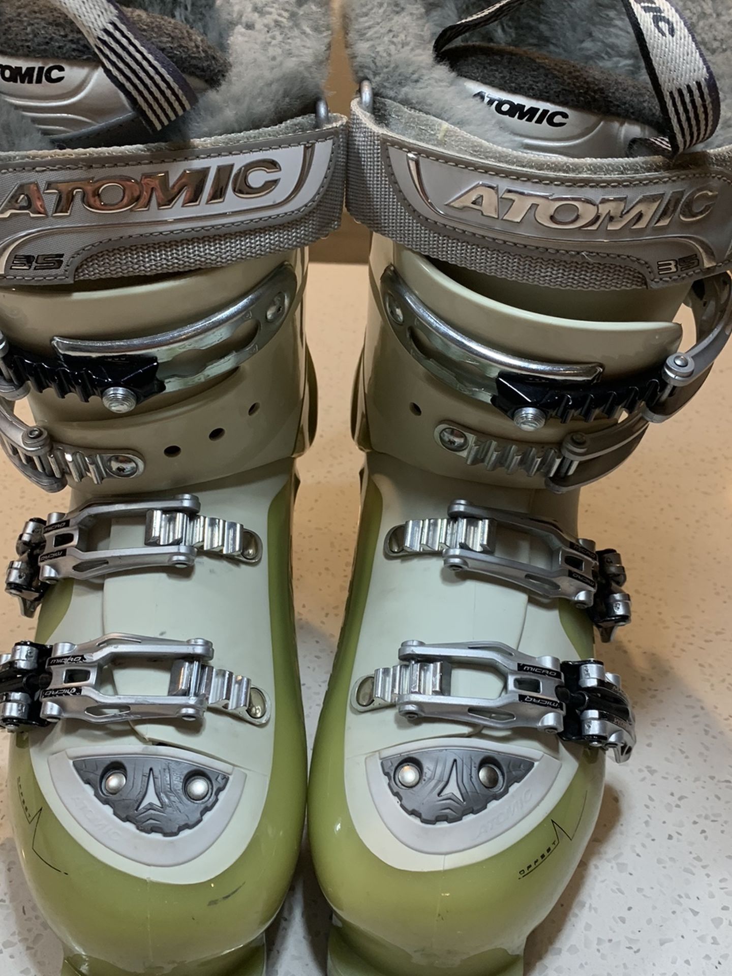 Atomic Balanze 90 Women Ski Boot for Sale in Mesa, AZ - OfferUp
