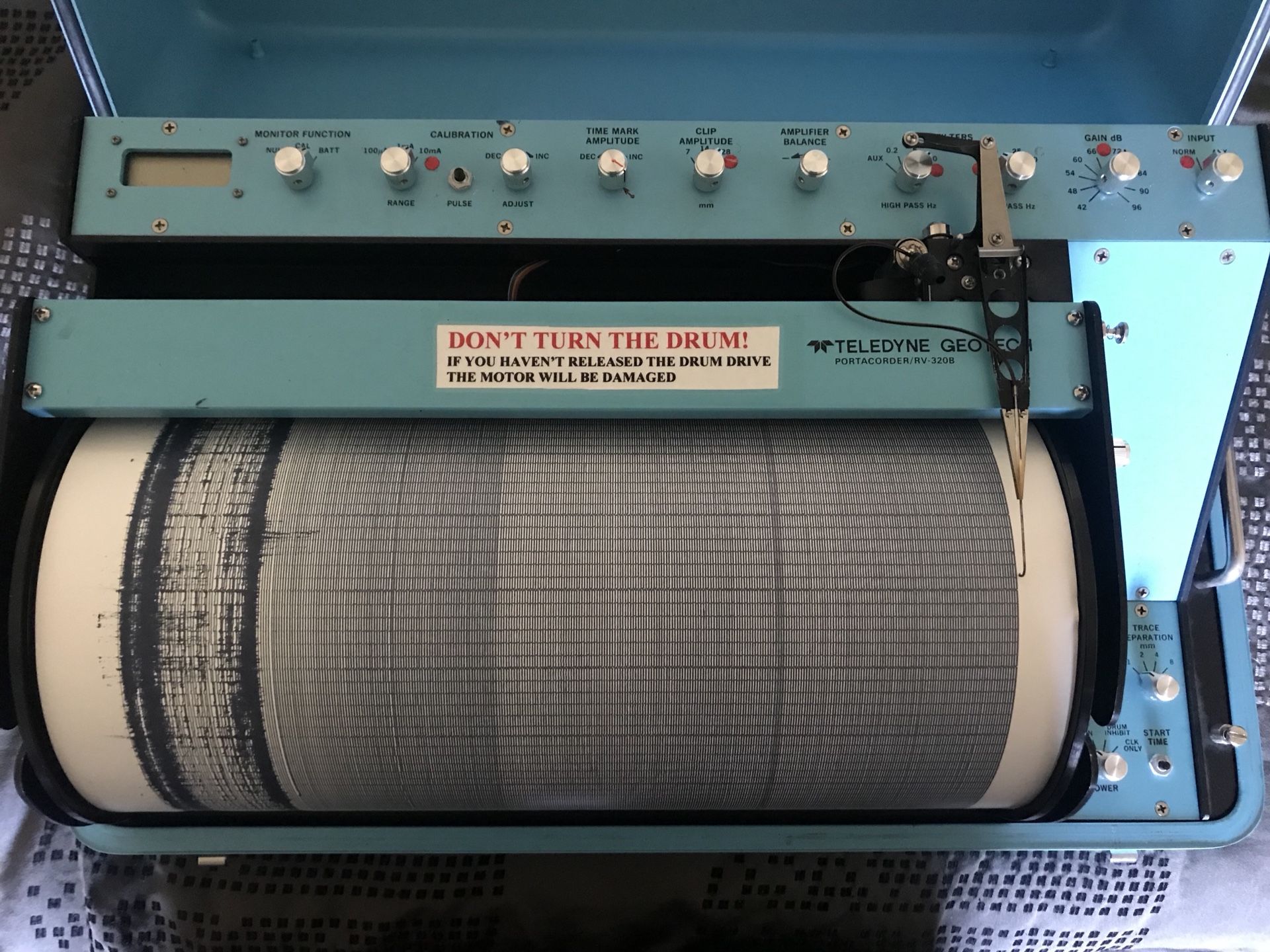 Modern Seismograph Machine