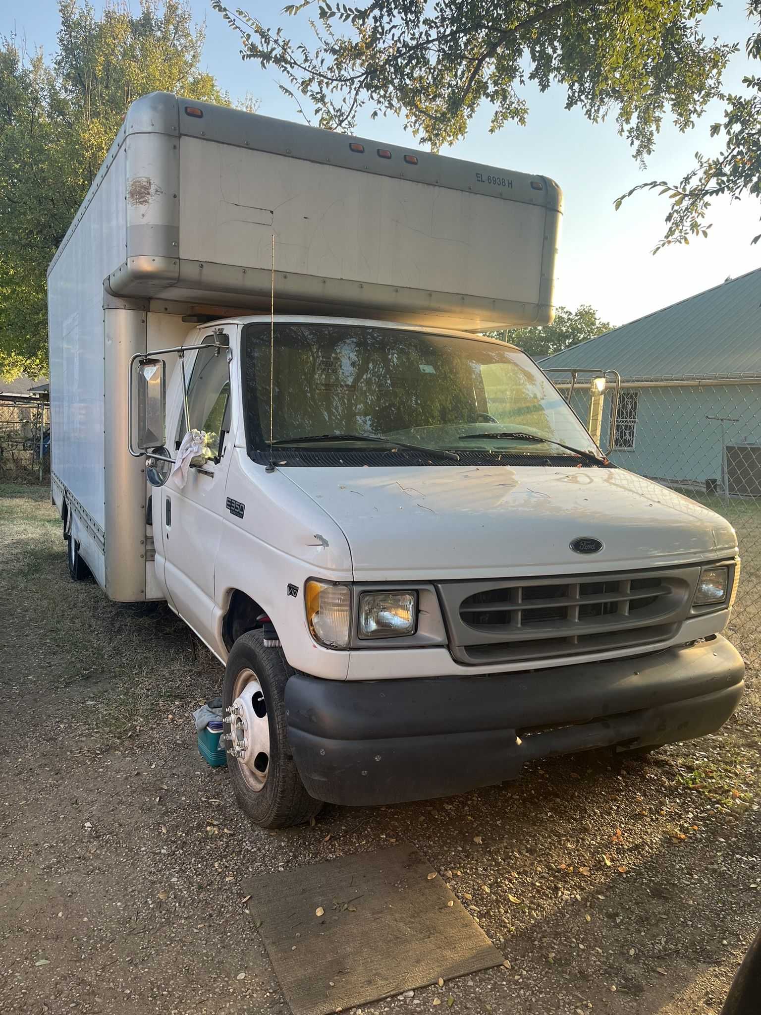 2000 Ford E350 V10 triton SUPER DUTY U-Haul for Sale in Dallas, TX ...