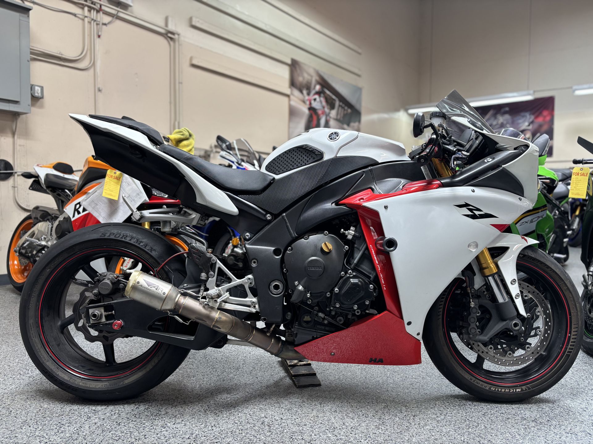 Inspiring 2009 Yamaha R1 For Sale Photos