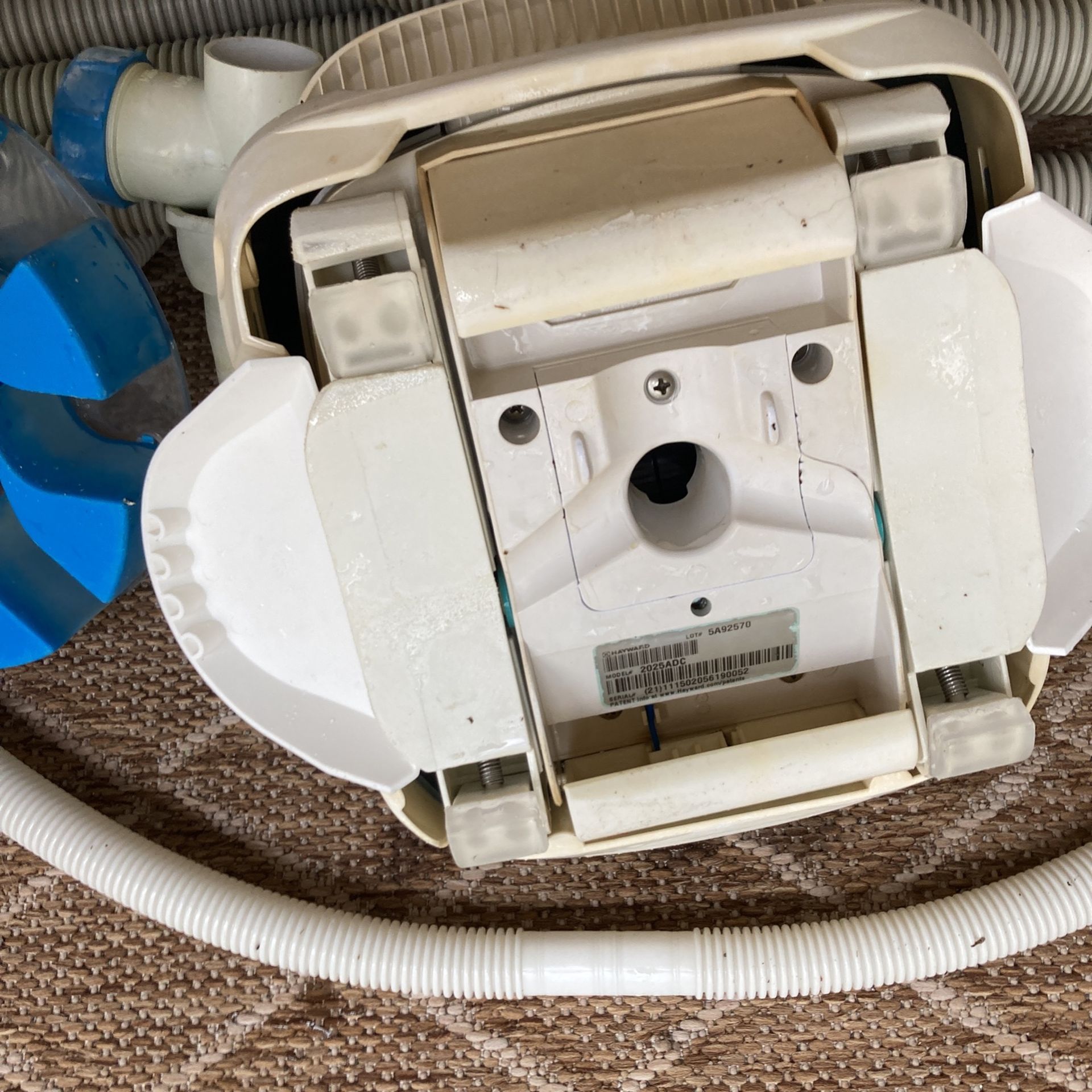 Hayward Pool Vacuum & Surface Cleaner for Sale in Land O' Lakes, FL ...