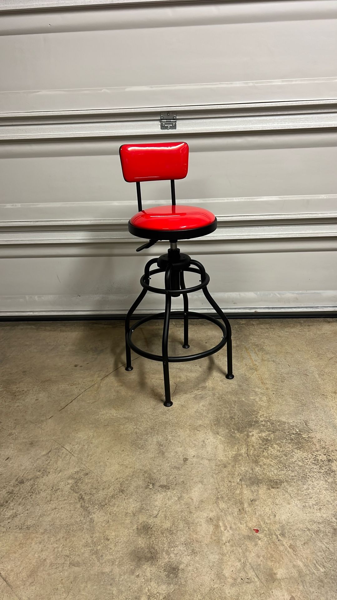 Adjustable Shop Stool for Sale in Vancouver, WA - OfferUp