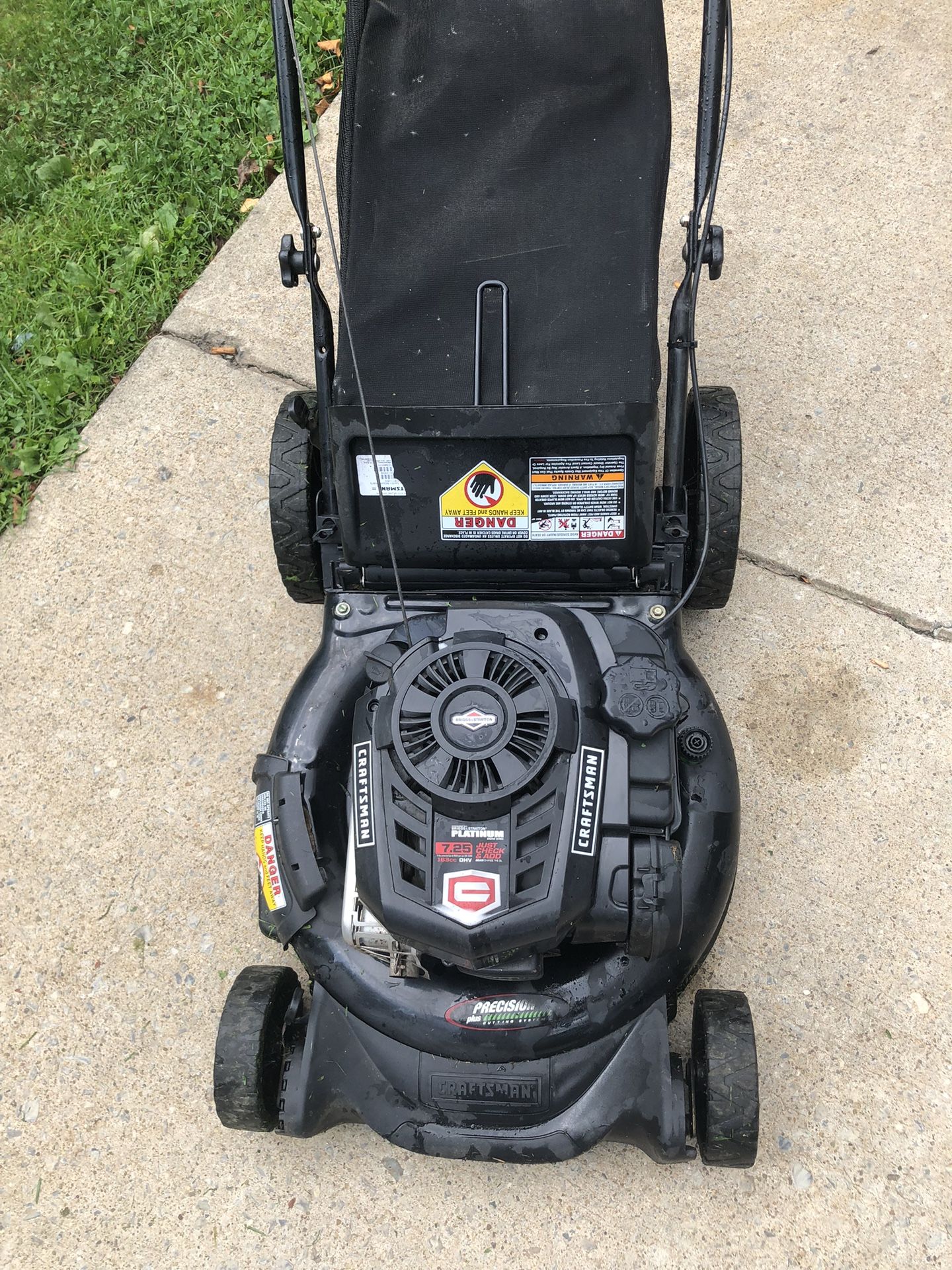 Craftsman Push Lawn Mower for Sale in Strongsville, OH - OfferUp