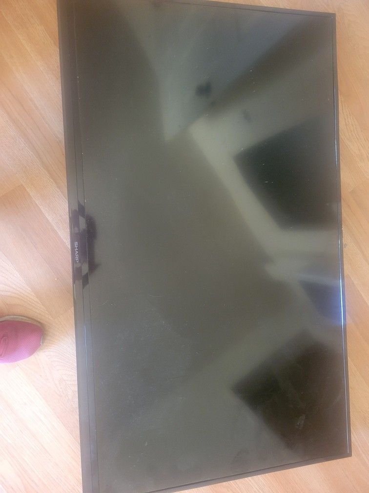 Big Sharp Flat Screen for Sale in Lincoln Acres, CA - OfferUp