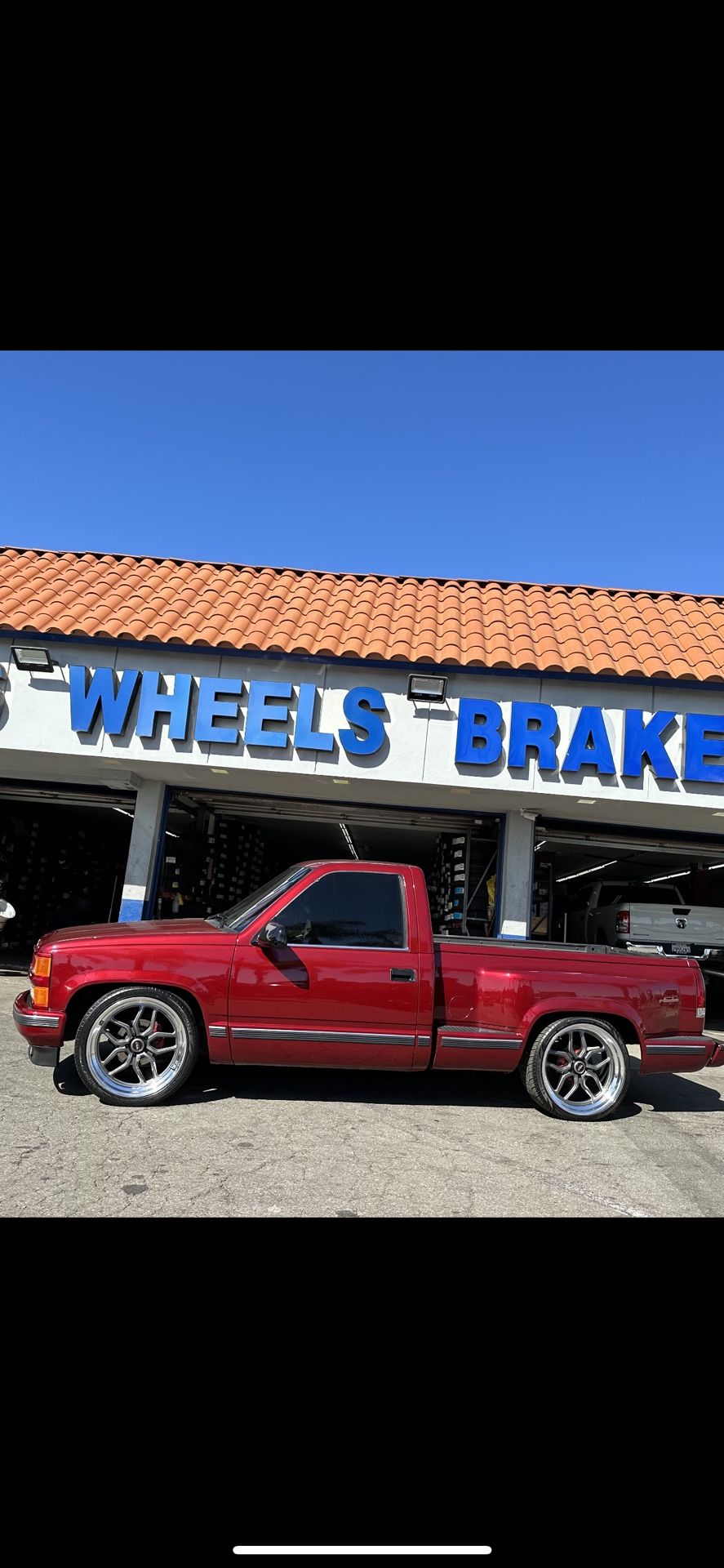 Weld Laguna Gunmetal Staggered 22x8.5 - 22x10.5 With 265/35/22 - 295/30 ...