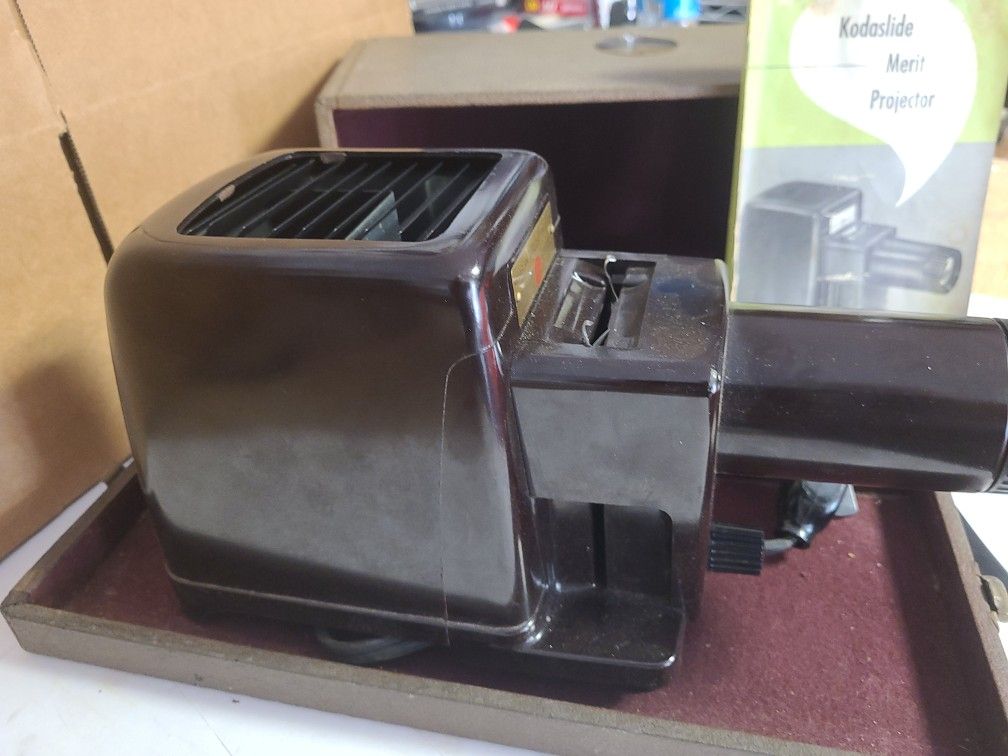 Old School Projector Manuel